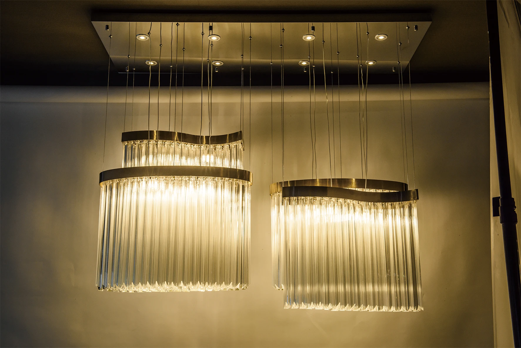 High Quality Acrylic Rods for LED Lighting & Decor