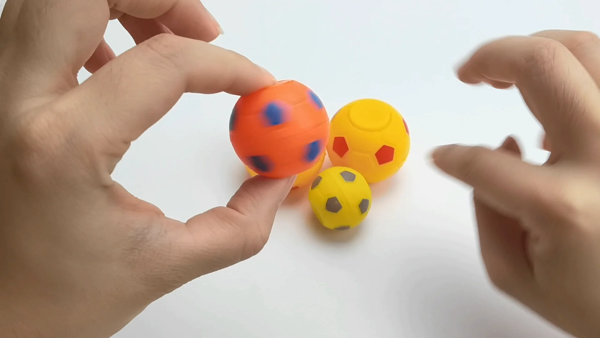 Colorful Soccer Stress Fidget Spinner Kids Finger Spinner Hand Spinner ...