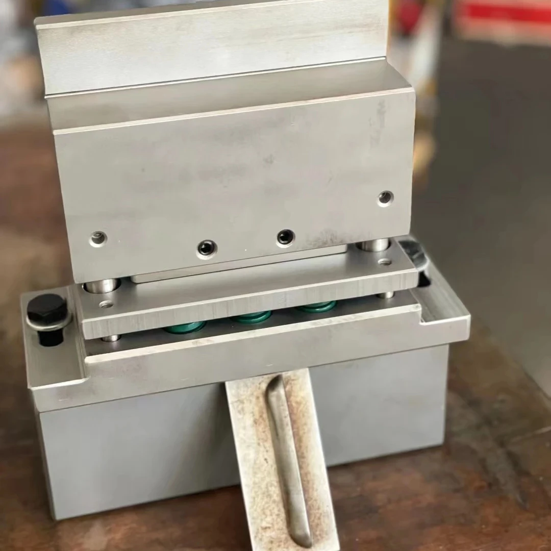CNC Press Brake Tooling mould Louver Punching Die Press Punch Die ...