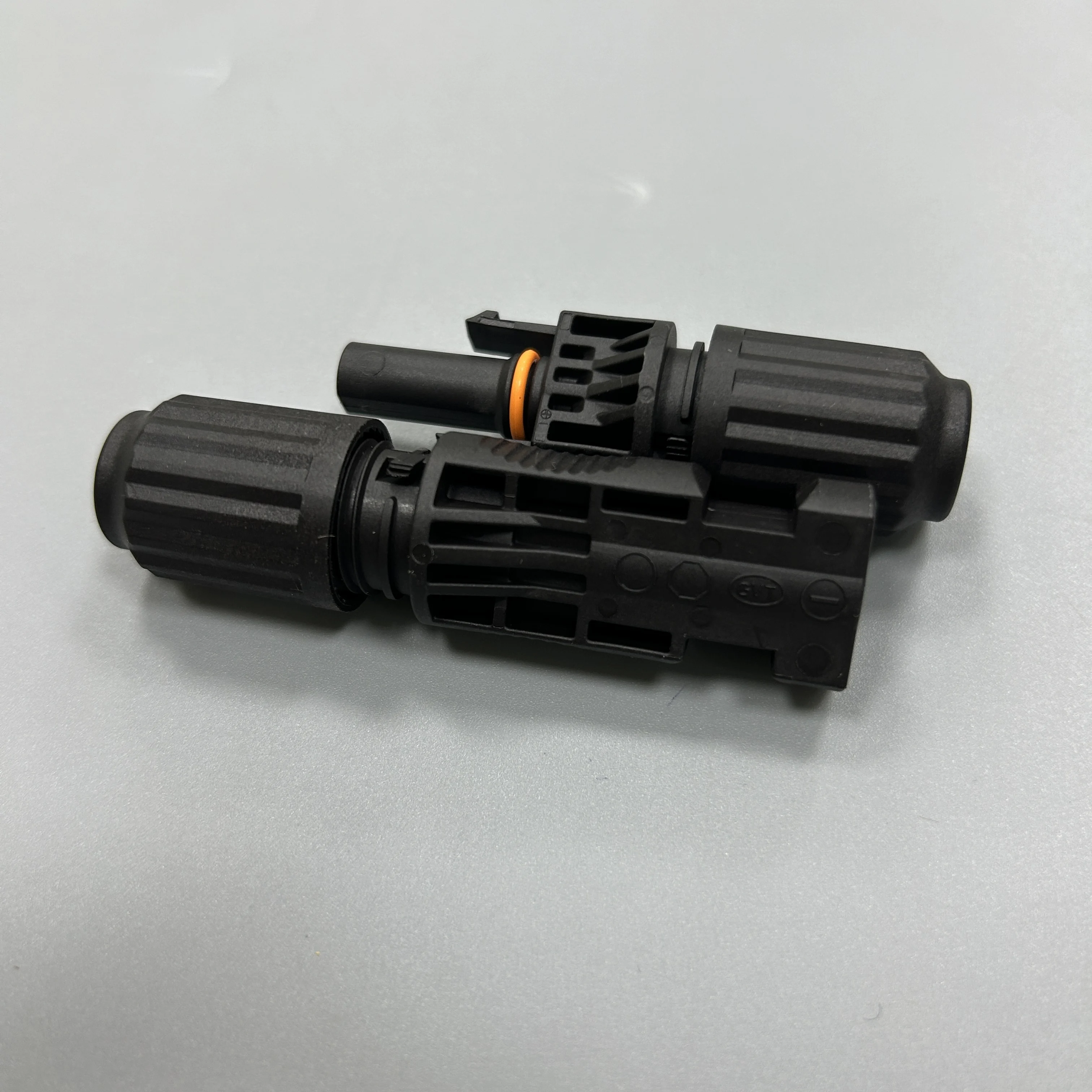 Photovoltaic Connector Board End Photovoltaic Solar Panel Plug Socket ...