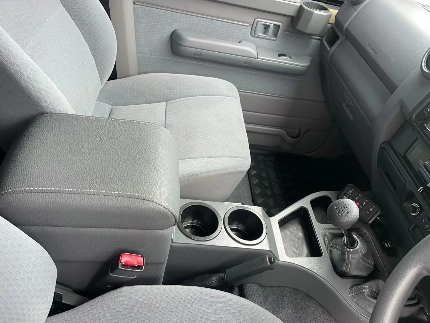 Lc79 Full Length Centre Console Amrest Storage For Toyota Land Cruiser ...