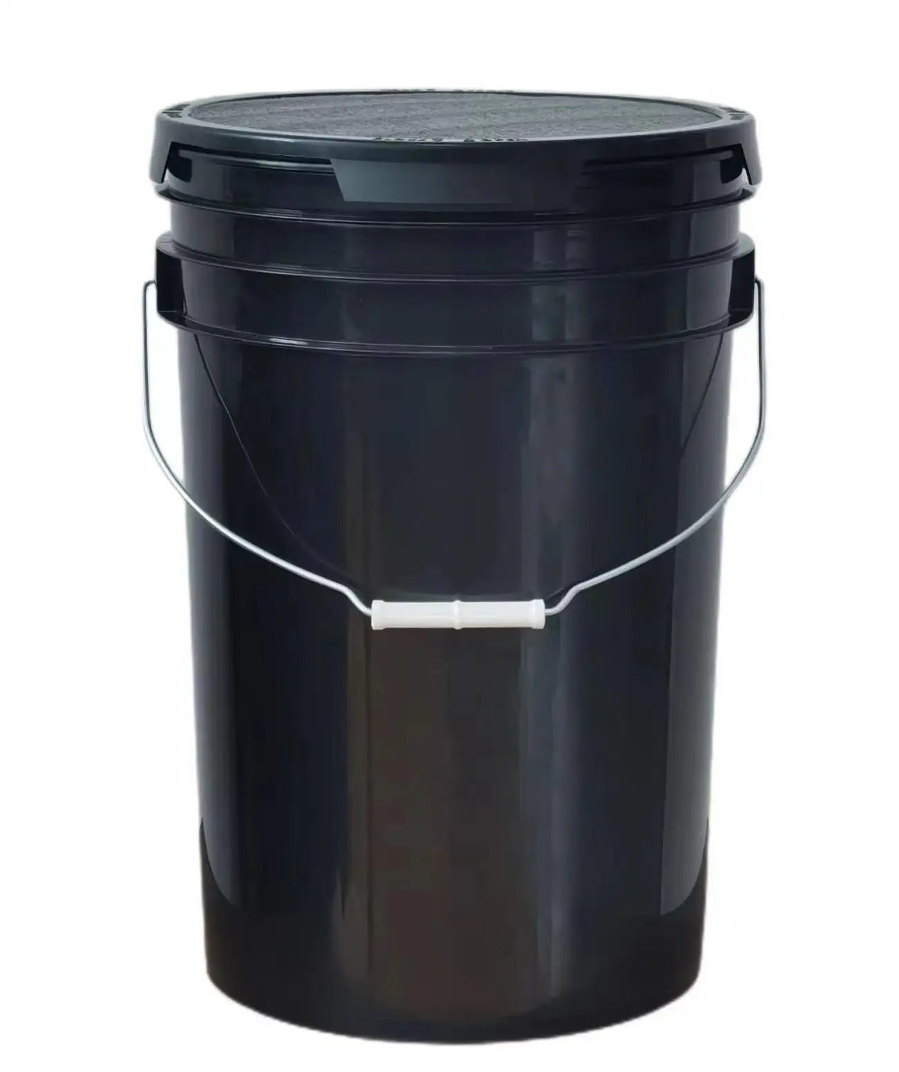 6 Gallon Plastic Bucket W/ Cushioned Lid Holds Up To 5 Dz. Baseballs Or ...