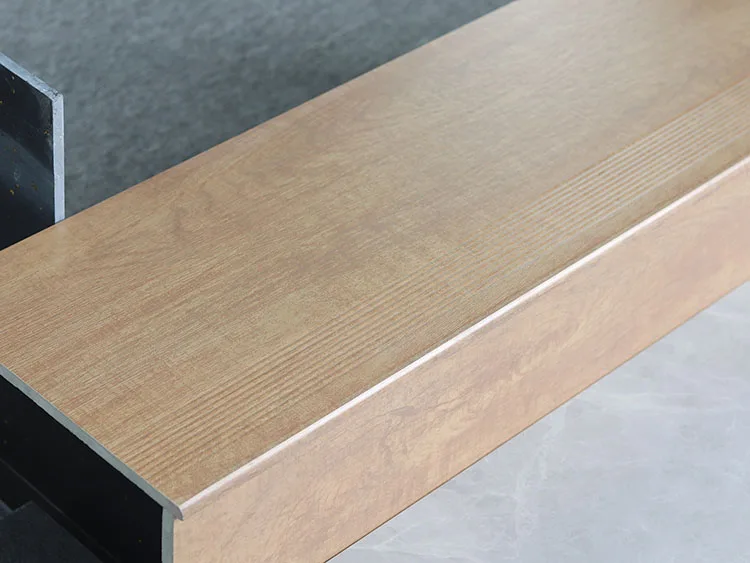 Anti Slip Wooden Look Stair Porcelain Tile 120x30 Cm