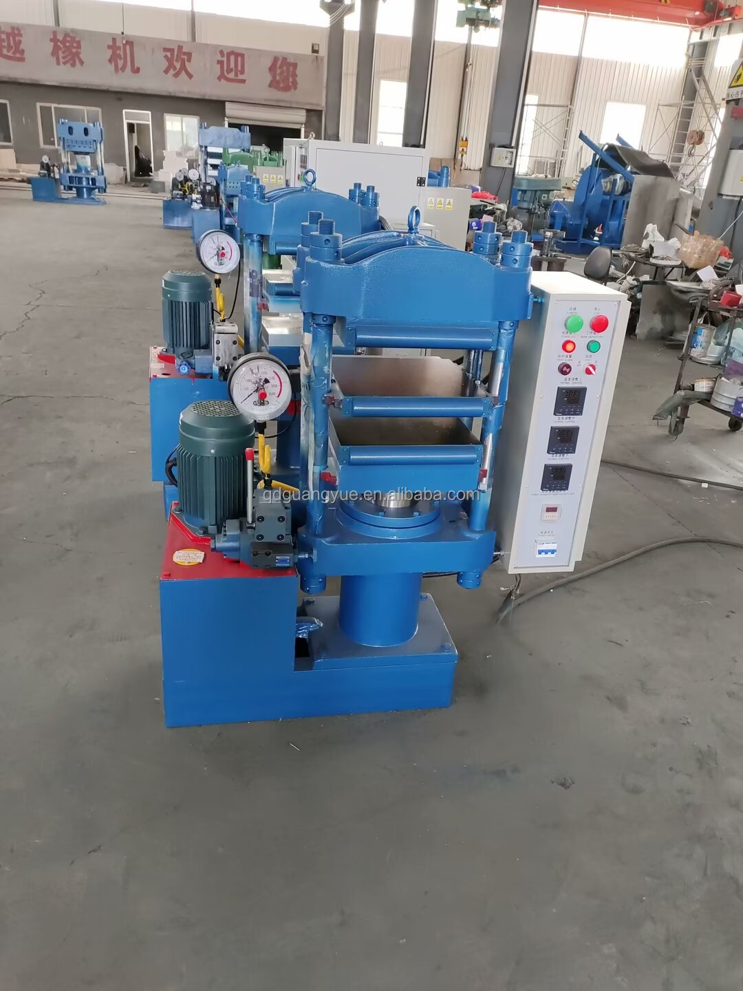 Heavy Duty Rubber Car Ramp Bump Traffic Speed Hump Making Machine ...