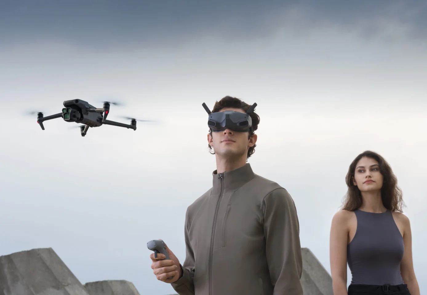 Explore The Innovation Of The Original Dji Mavic 3 Pro Drone: Equipped ...
