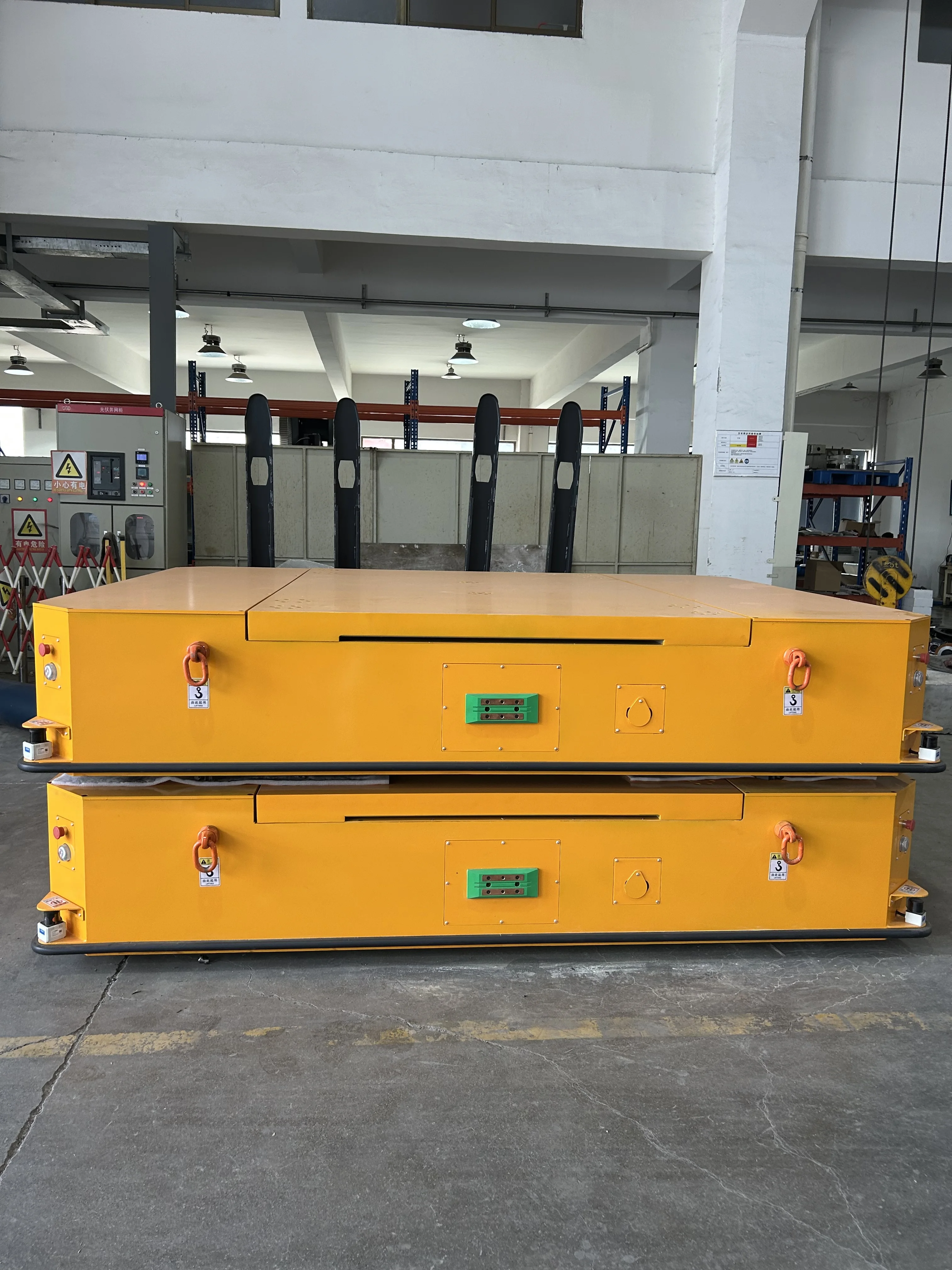 Automated Mobile Robot AMR 5T - Efficient Warehouse AGV