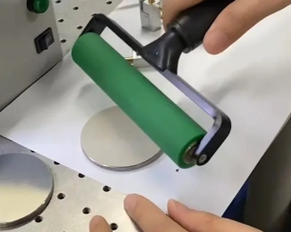 Neofibo Fpr-6 6 Inch Film Pasting Roller Plastic Handle Sticky Silicone ...