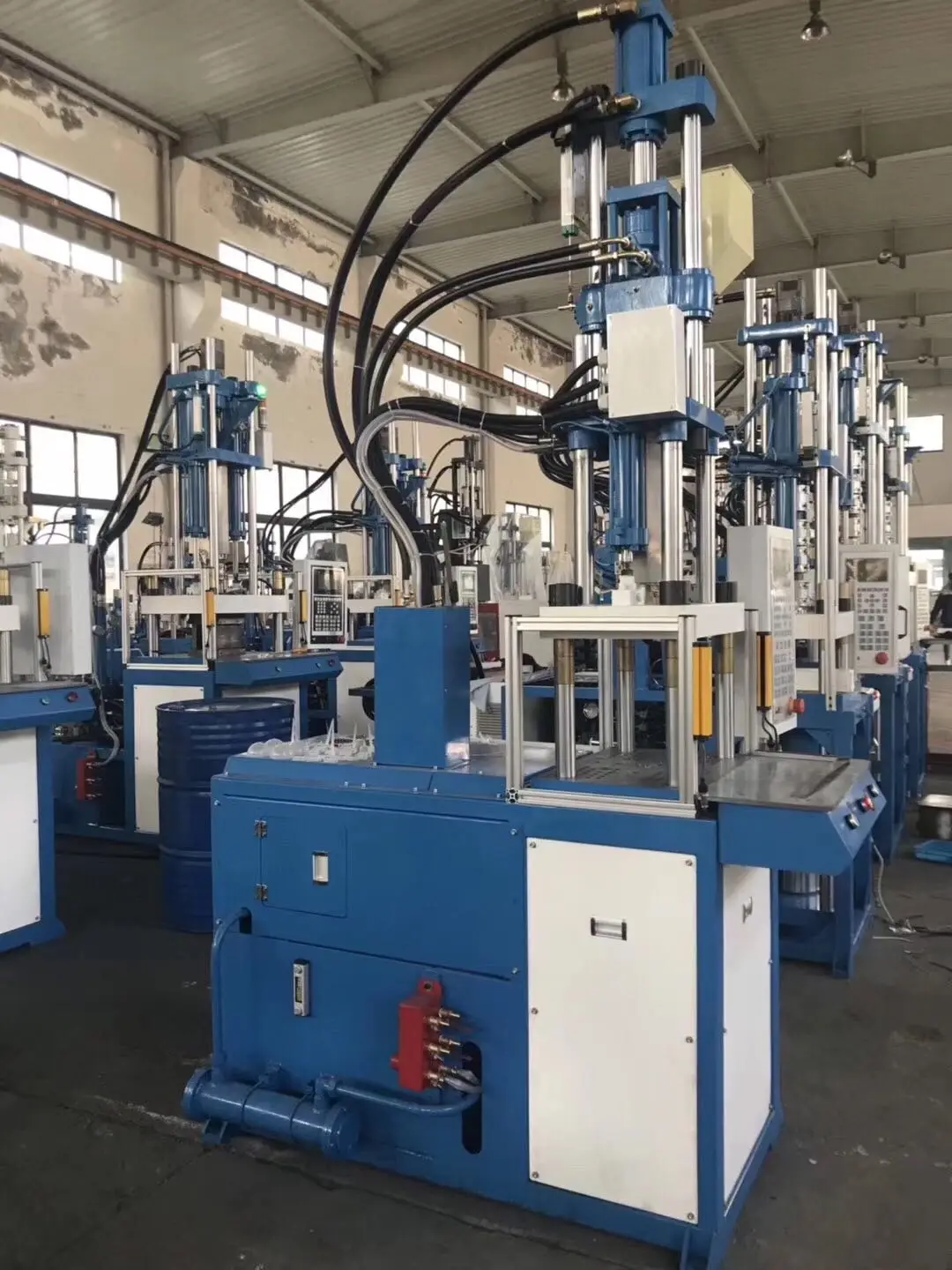 30 Tons Industrial Vertical Mini Plastic Injection Molding Machine With ...