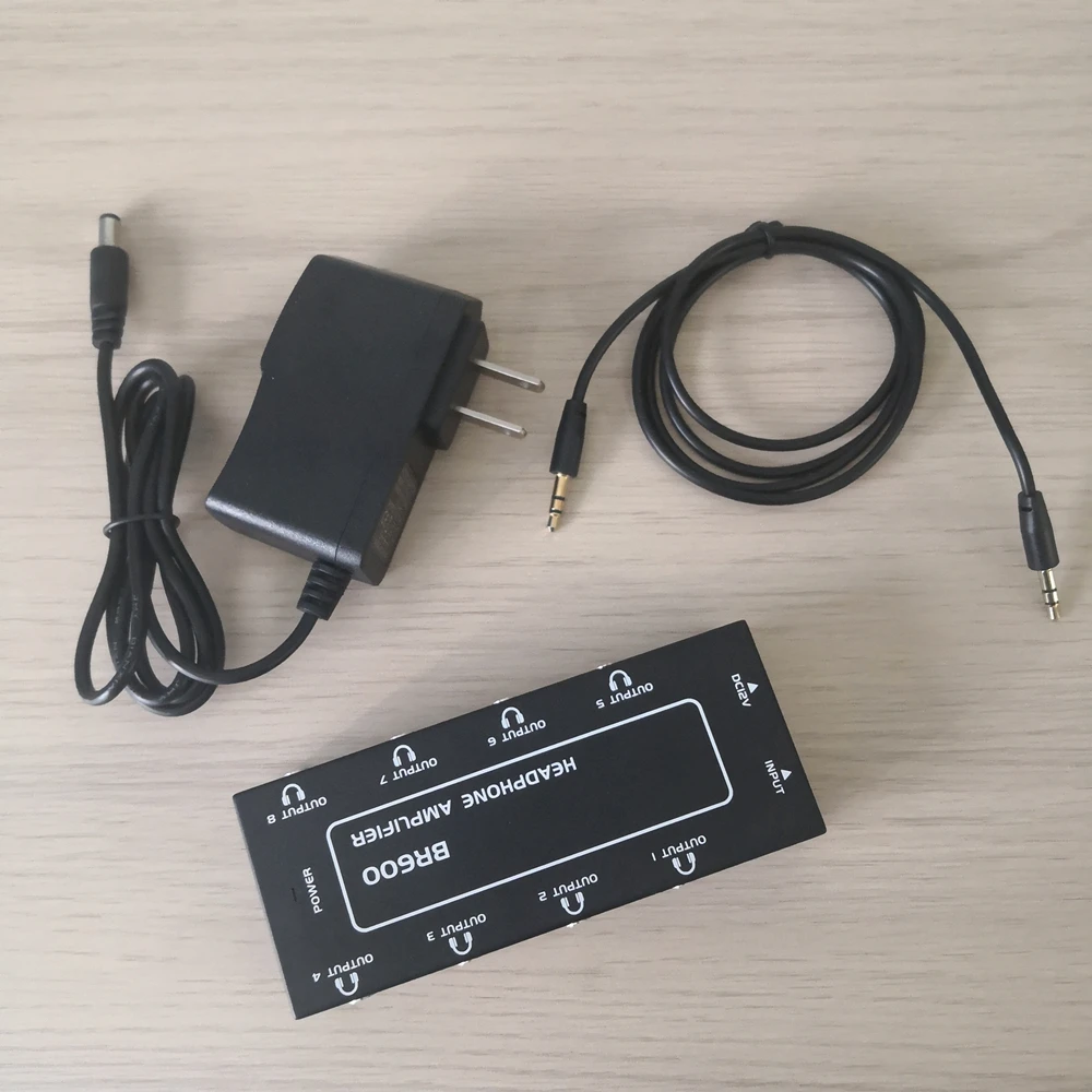 8-way 3.5mm AUX Splitter - Multi-Port Headphone Amplifier