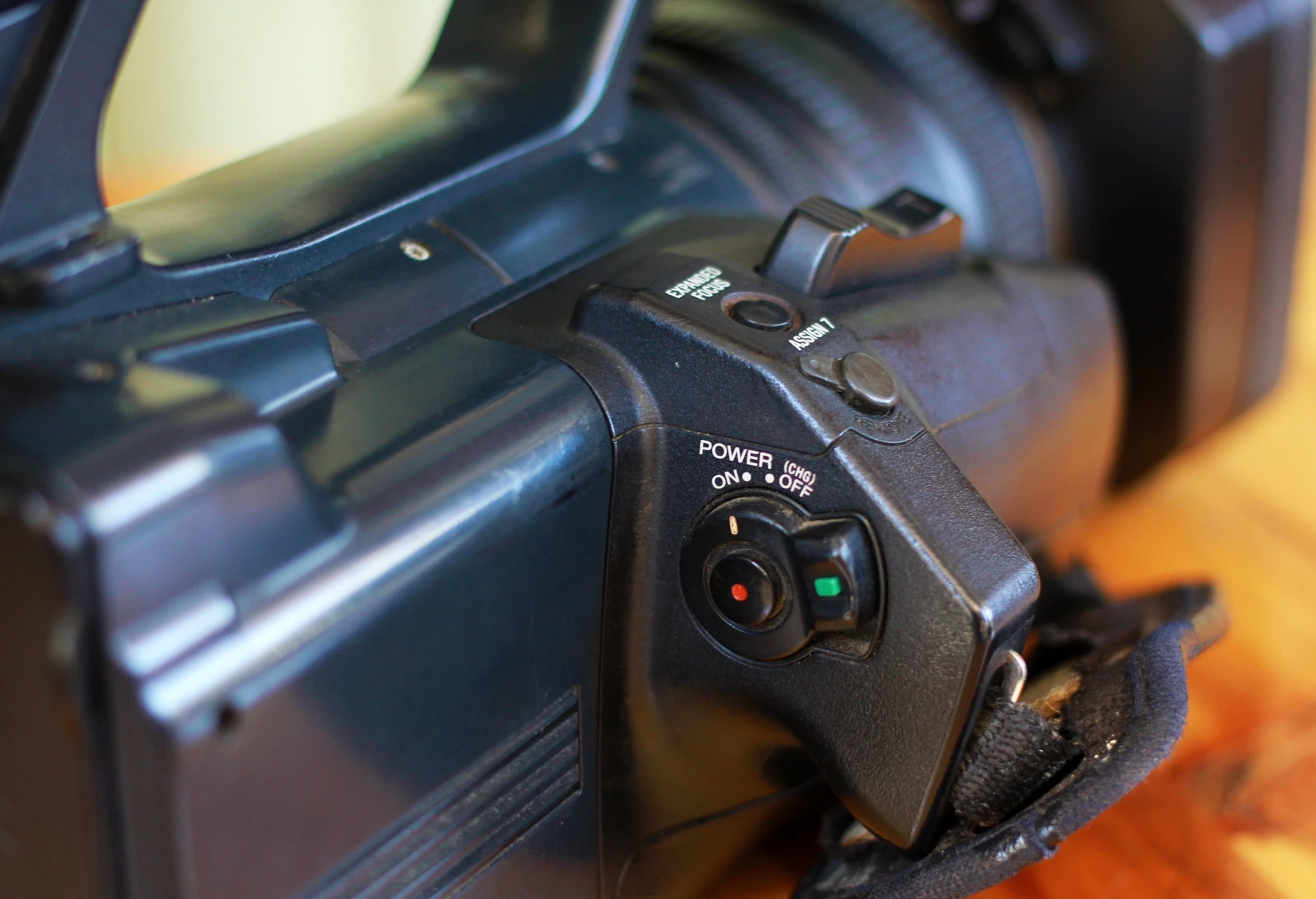 2nd Hand Sonys HDR-AX2000E Camcorder - 20x Optical Zoom