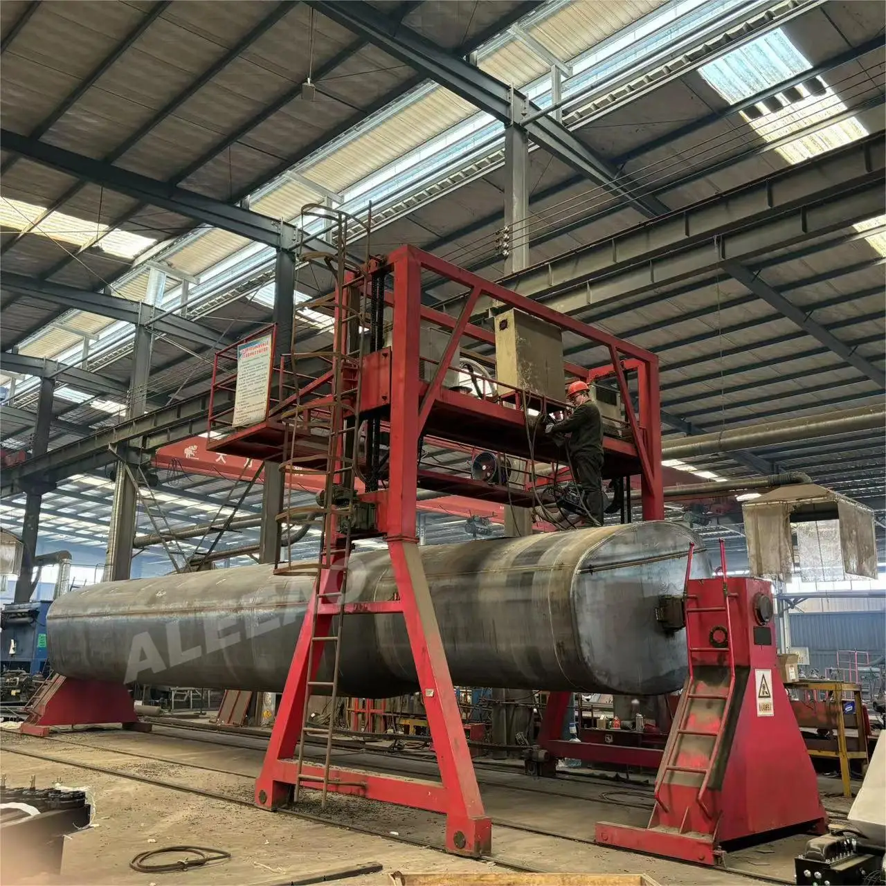 SINOTRUK Oil Tanker Truck New Fuel Tank Carbon Steel HOWO 6x4 10 ...