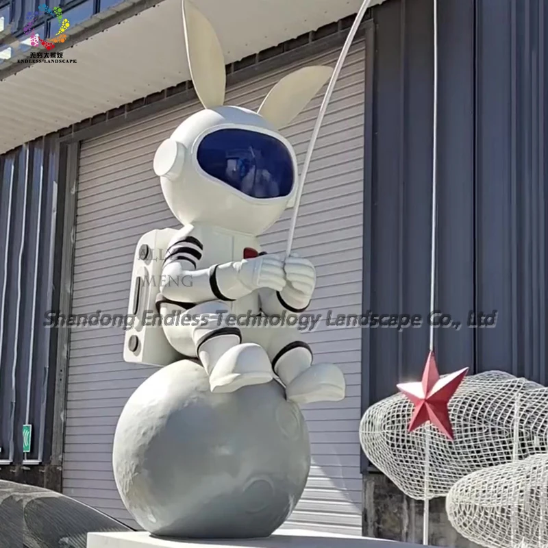 Big Astronaut Statue - Customized Resin Figure for Home Decor