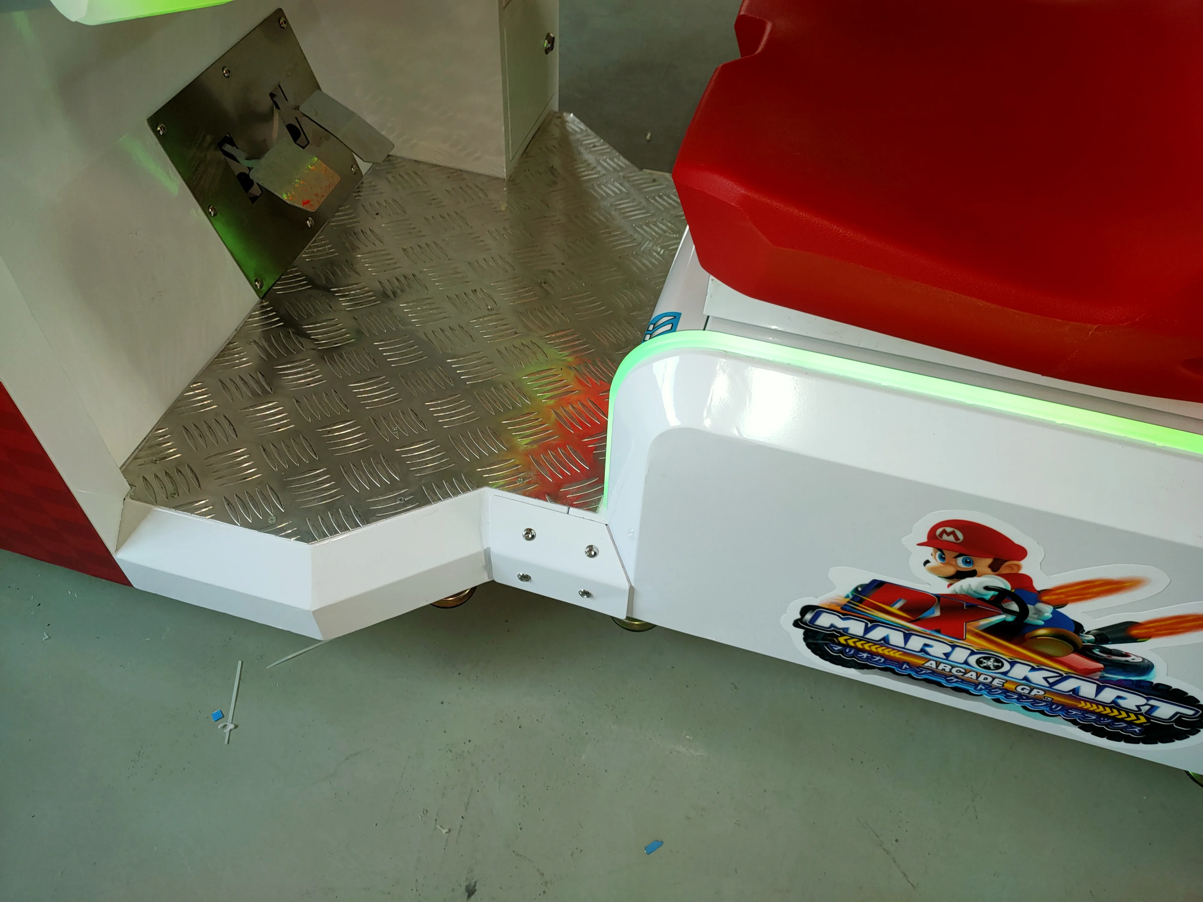 Mario Kart DX Driving Arcade Game Machine for Sale