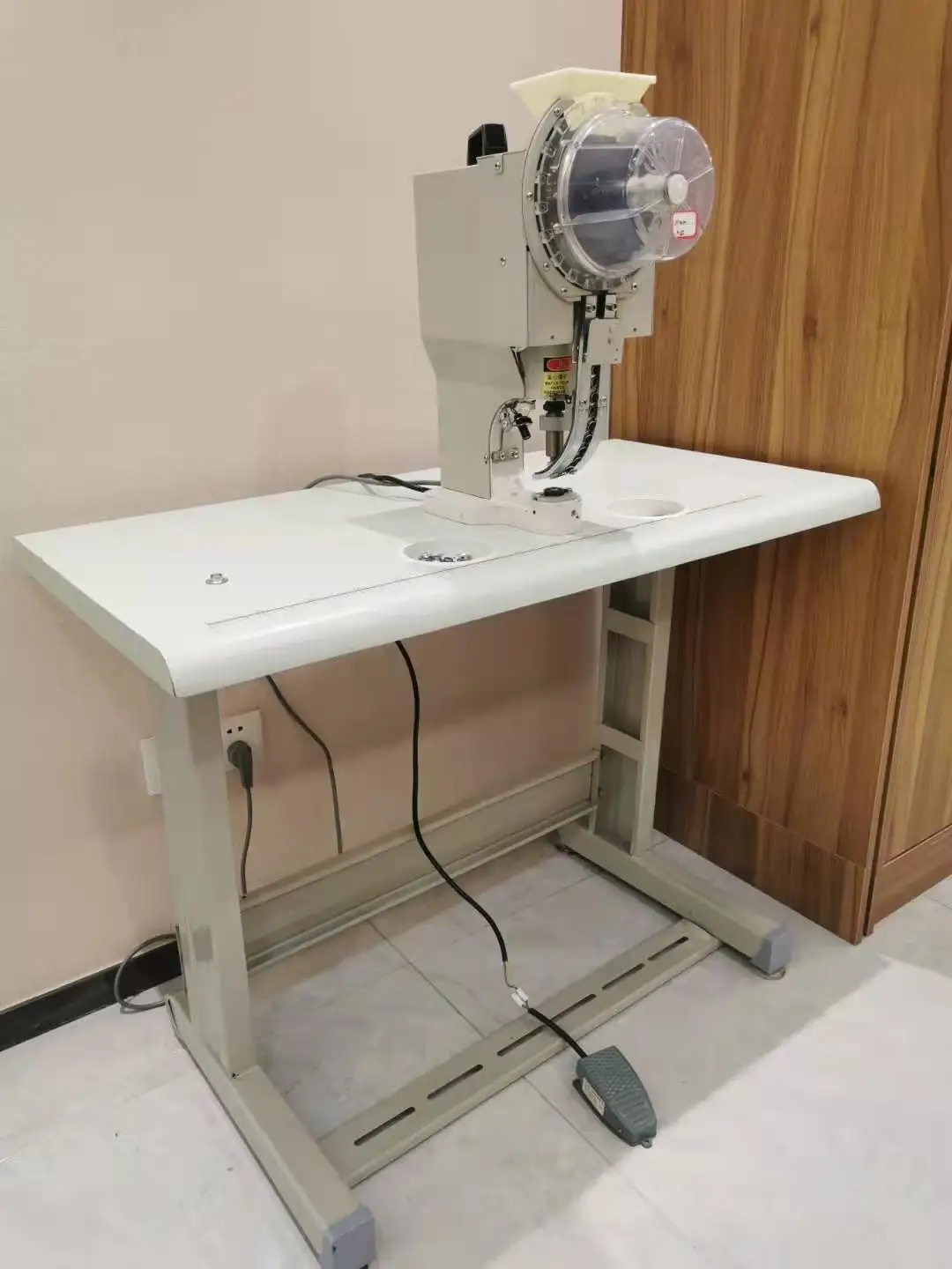High Quality Automatic Button Eyelet Punching Machine for Multi-Layer ...