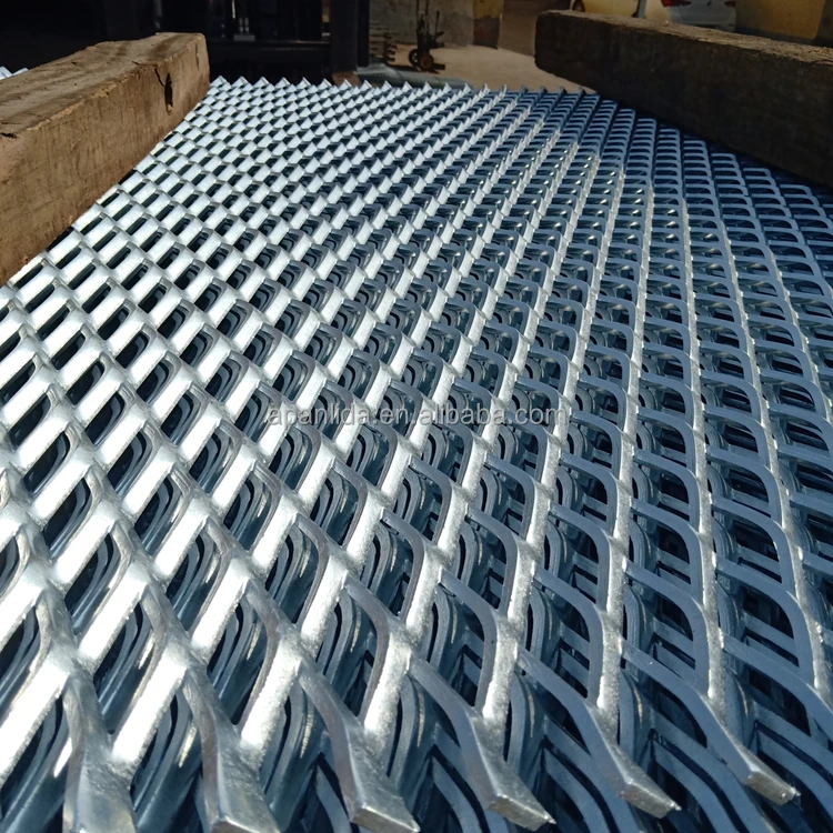 Best Quality Heavy Duty Standard Diamond Raised Expanded Metal Walkway Mesh
