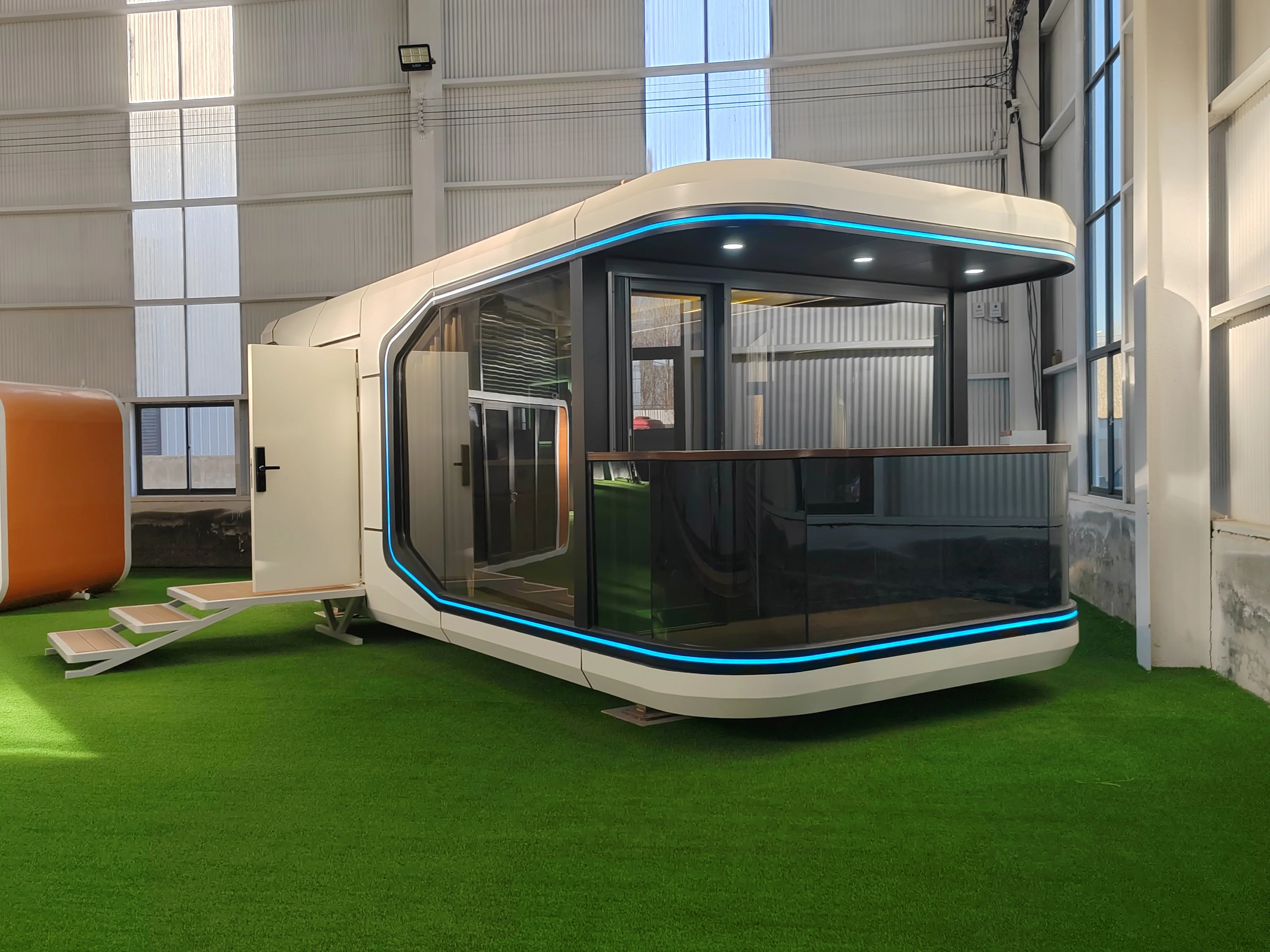 Luxury Beach Villa House Living Capsule House Smart Mobile Home Space ...