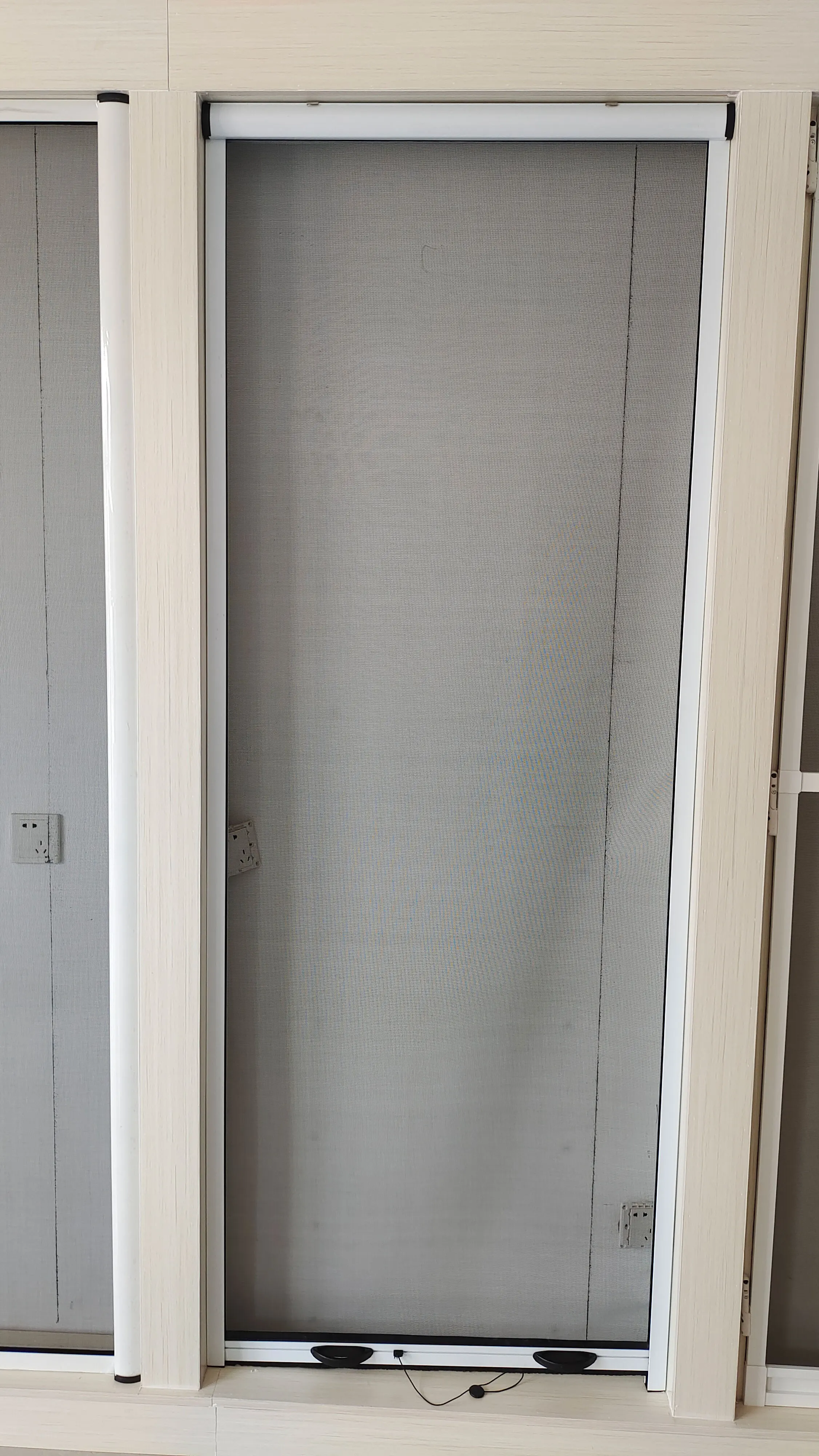 Standard Model Retractable Rolling Insect Screen Window Aluminum Frames ...