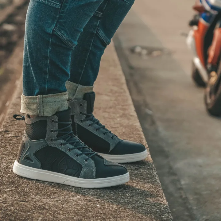 SCOYCO MT040 Men's Leather Motorcycle Boots - Water-Resistant, Ankle ...