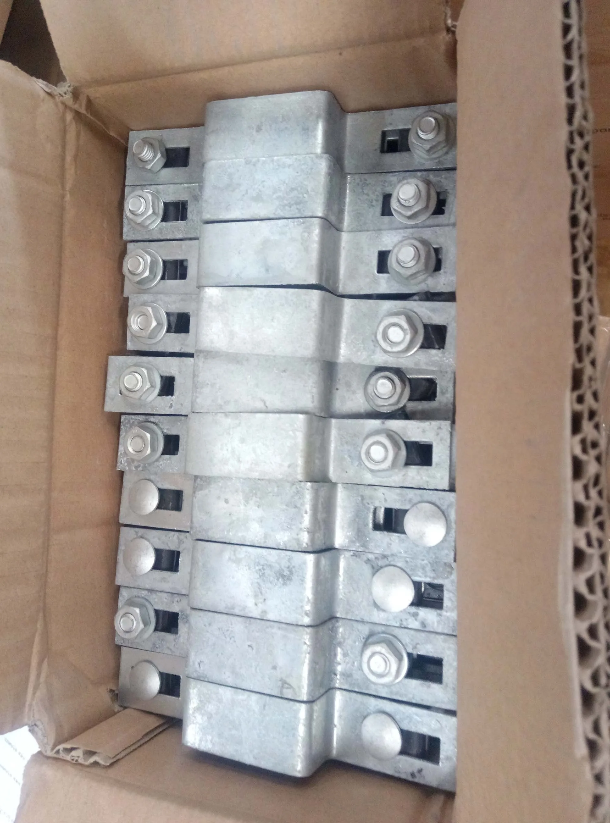 Fence Rectangular Post Clips / Clamps For Wire Mesh Fence Post - Buy ...