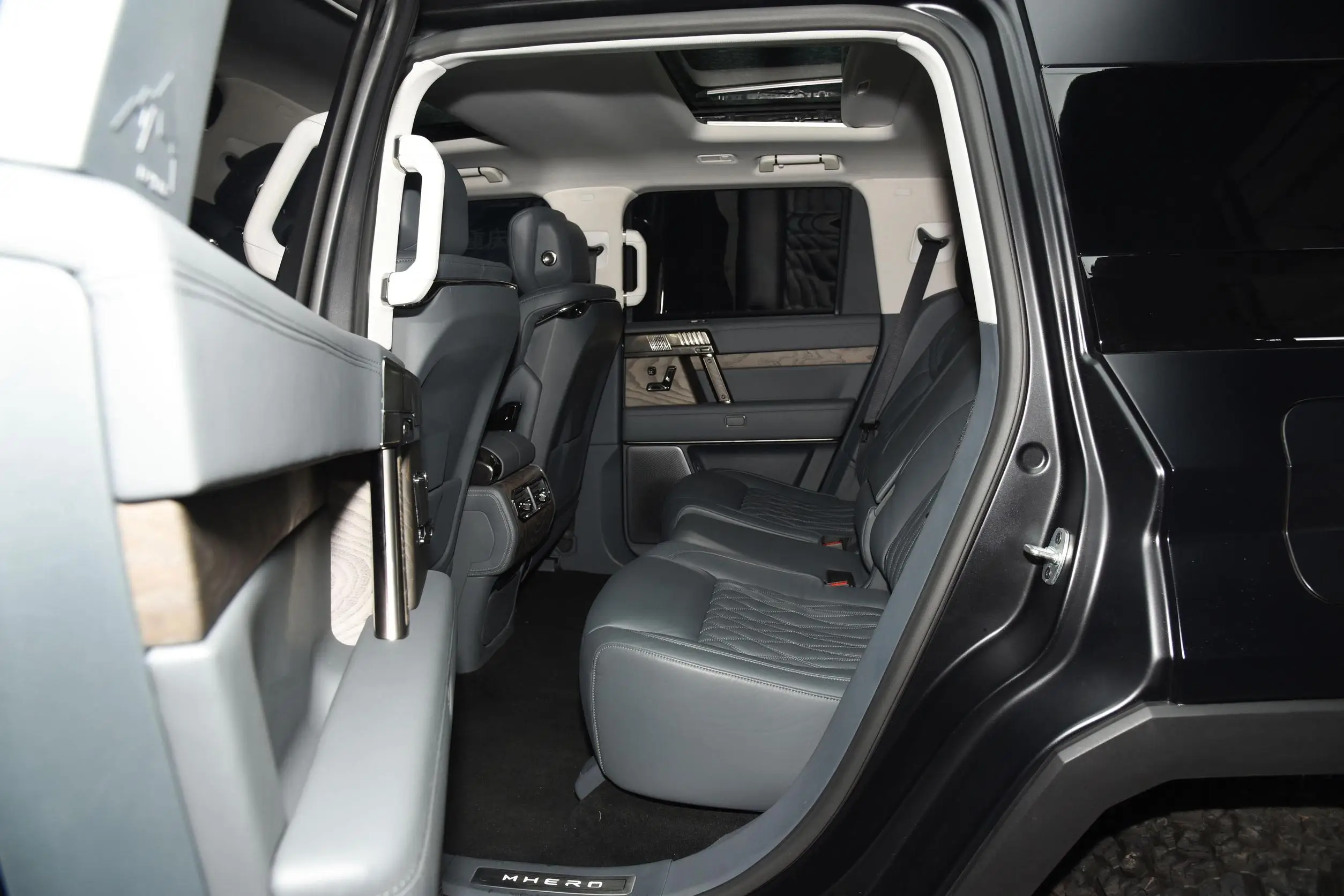 Top Performance Dongfeng M Hero 917 5 Seats 505km Awd Electric Off Road ...