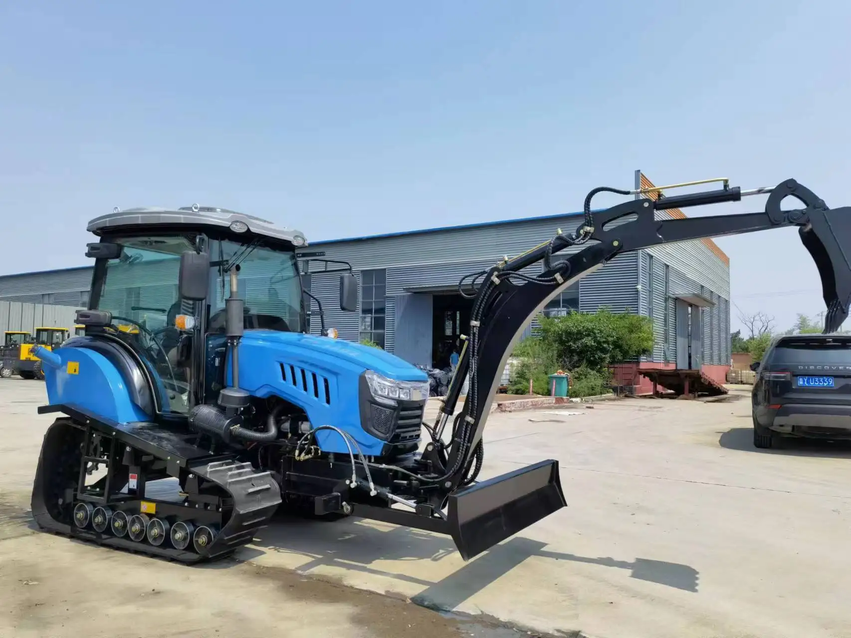 Alibaba.com: New 50hp 80hp 120hp Big Farm Crawler Tractor with Rubber ...