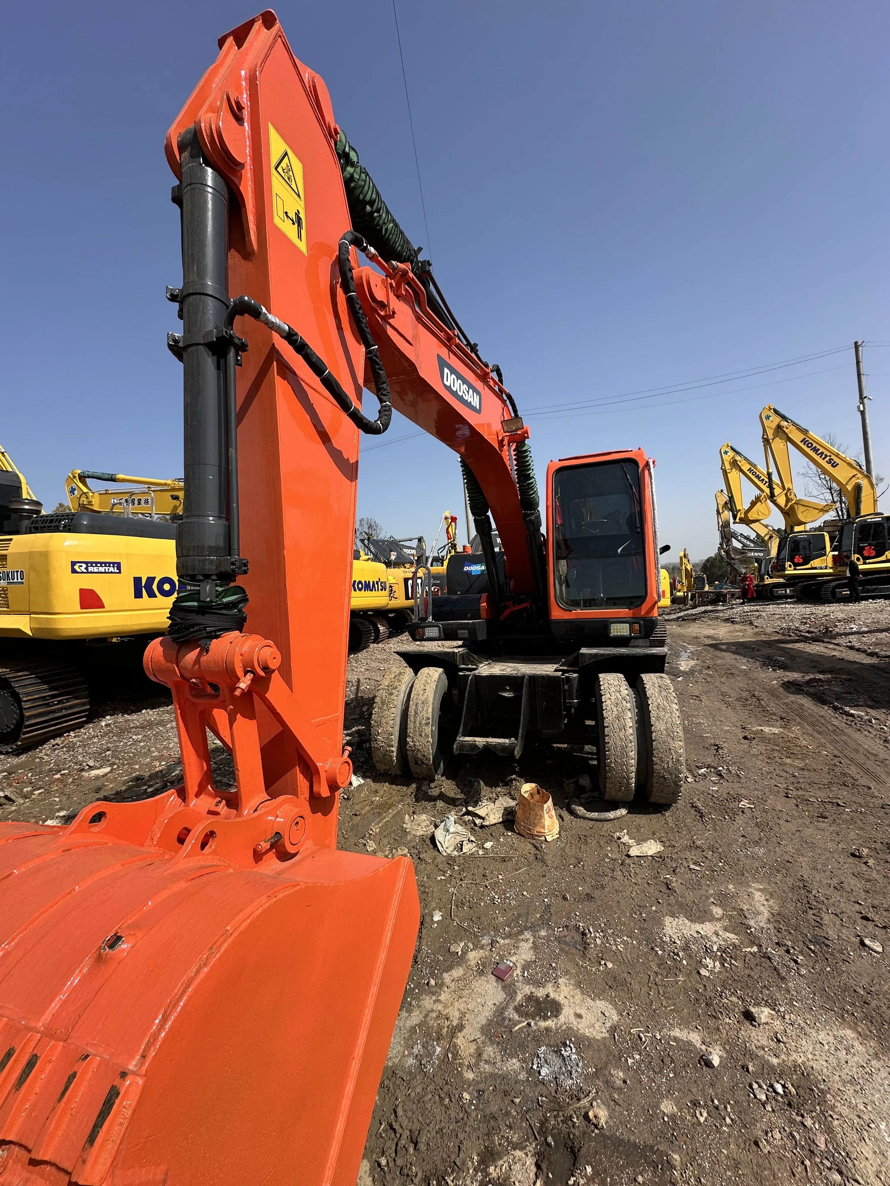 Used Wheeled Excavator Doosan Daewoo Dh150 Dx150 15 Ton Earthmoving ...