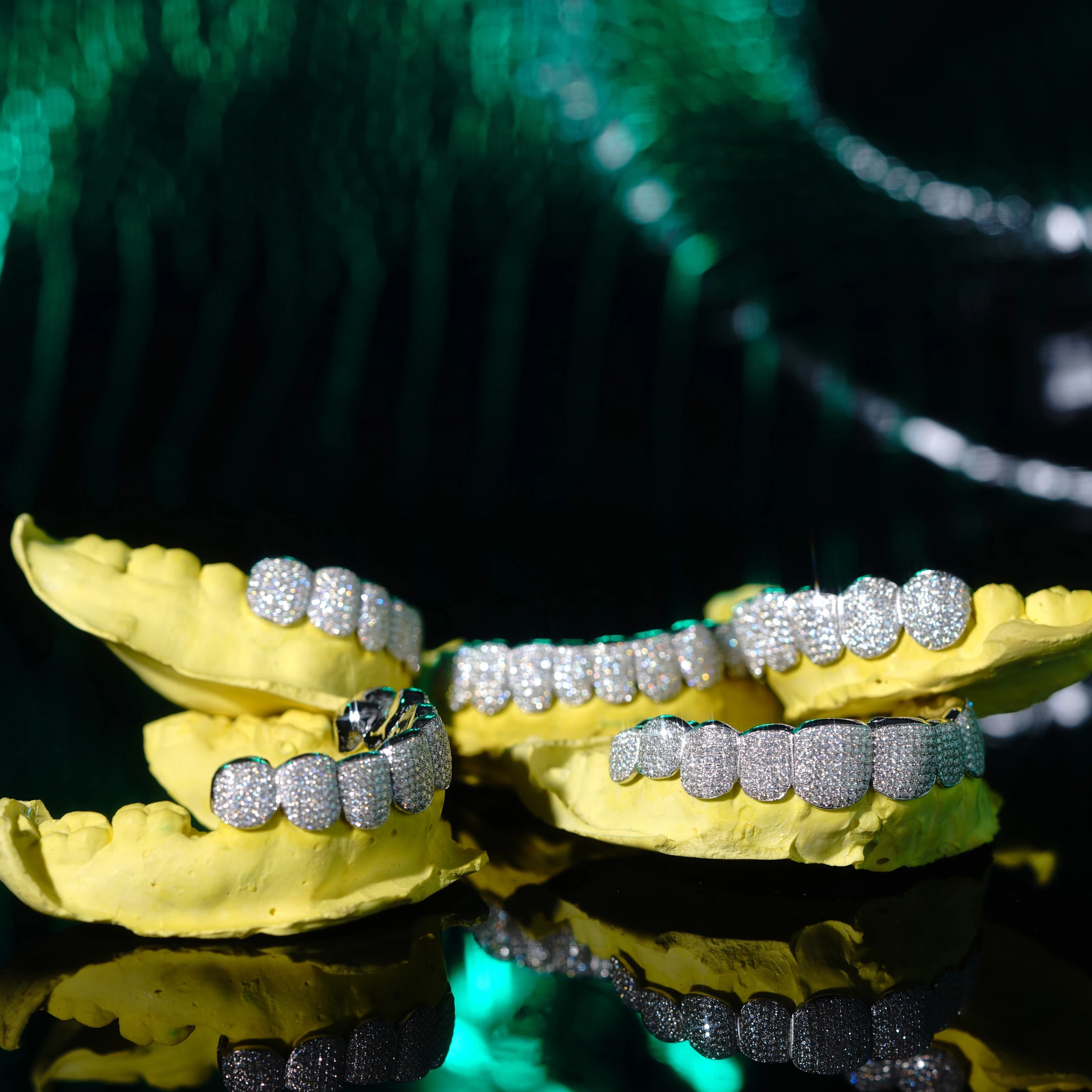 Iced Out Grillz Straight Zigzag Micro Hand Setting Vvs D Color ...