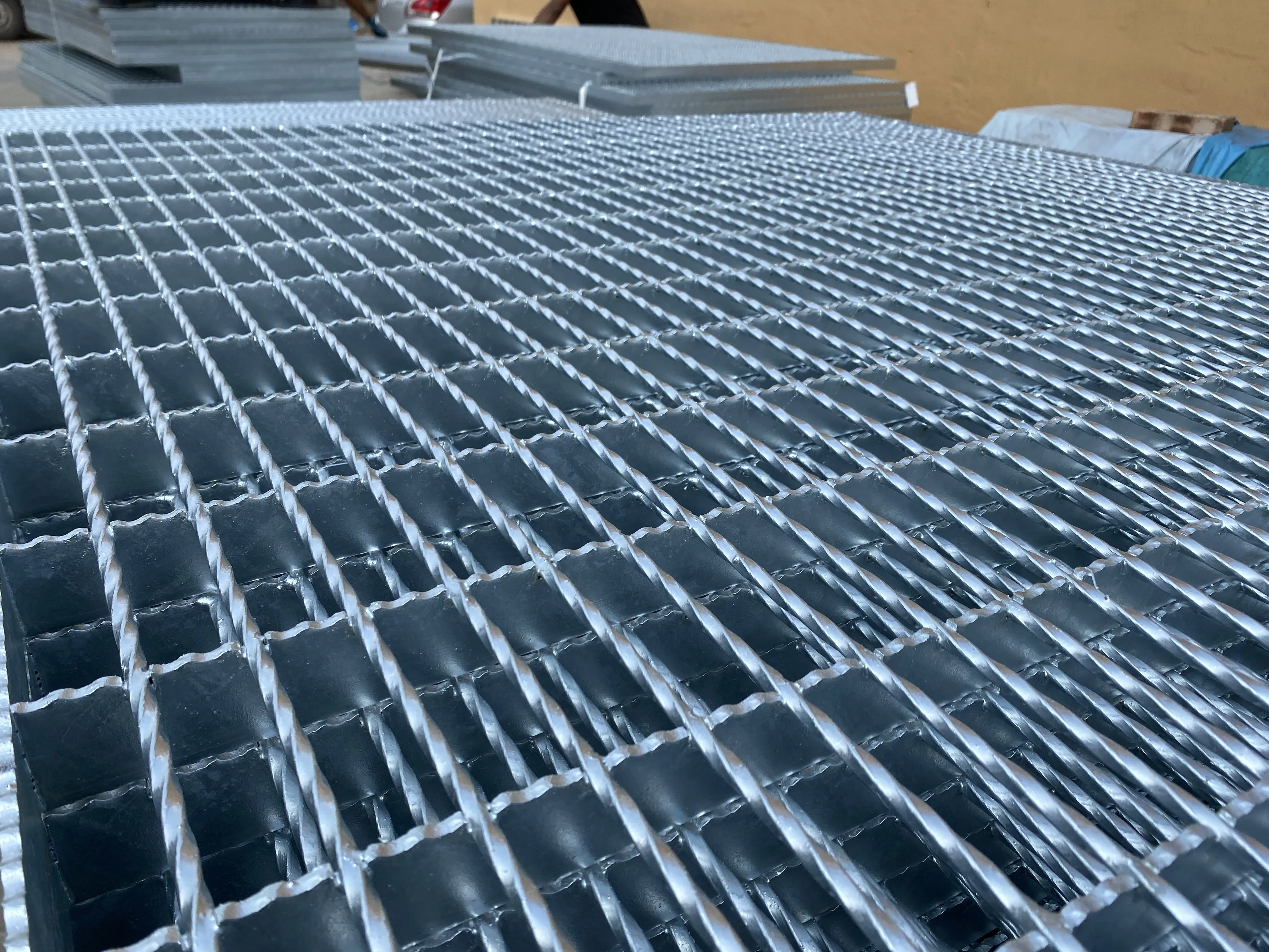 Stainless Steel Bar Grating - Buy Welded Steel Grating galvanized Steel ...