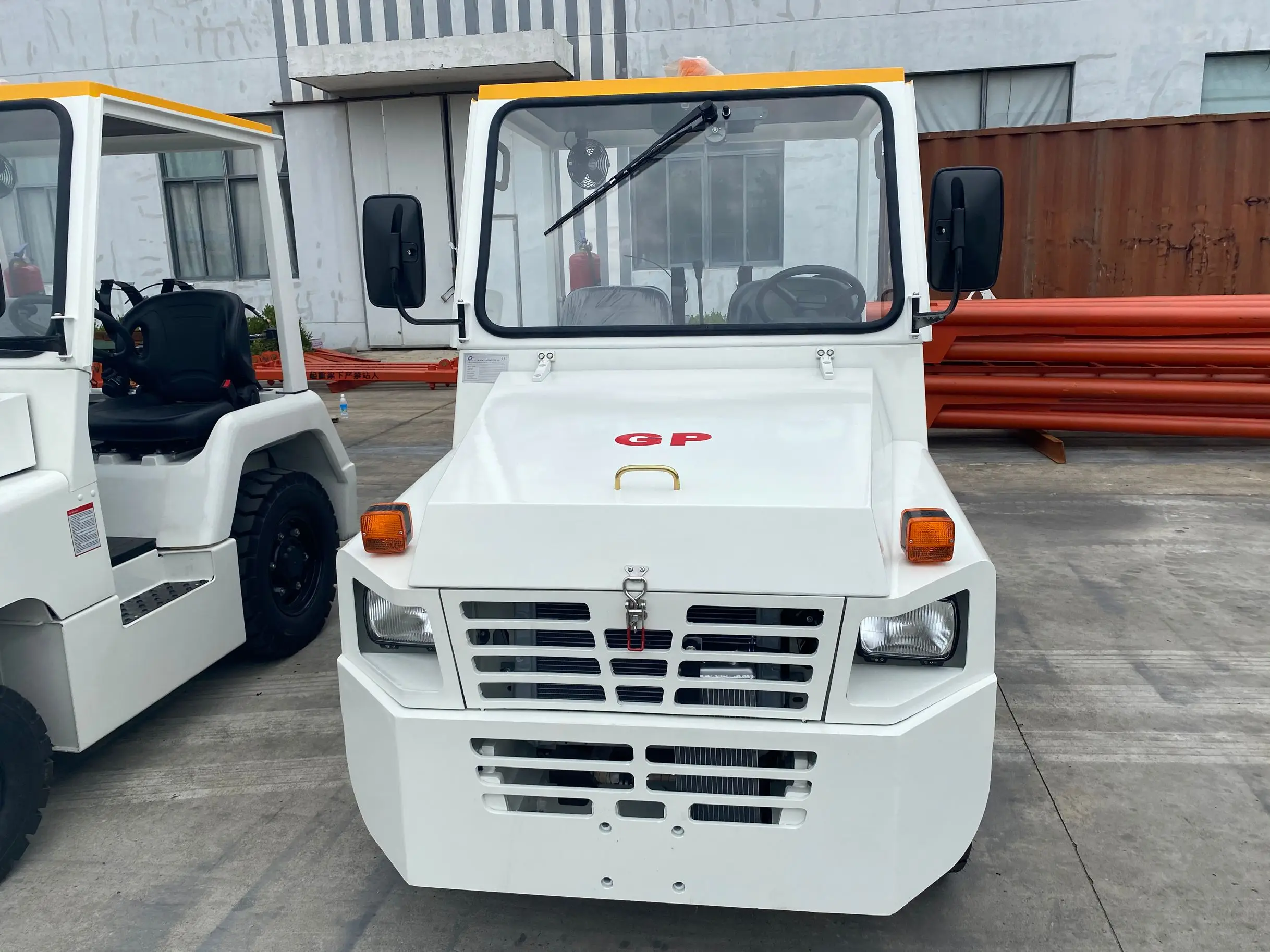 GP Aviation Diesel Baggage Towing Tractor - 3 Ton Aircraft Tow for ...
