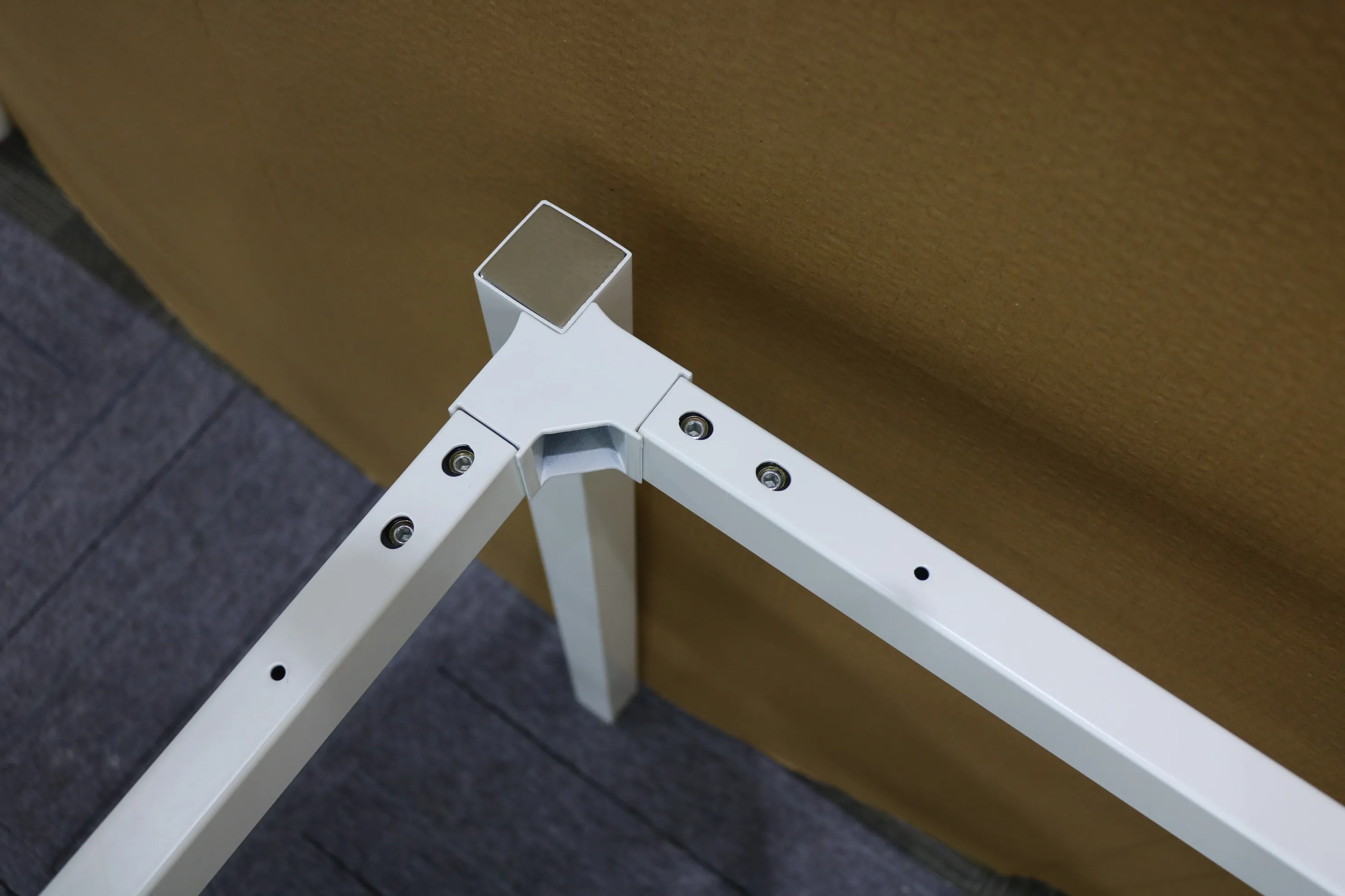 Metal Furniture Frame with O Shaped Metal Furniture Leg Office Table ...