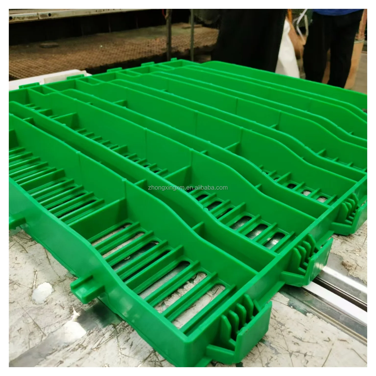 Farm Equipment Goat/sheep Plastic Slats Floor - Durable & Easy Clean