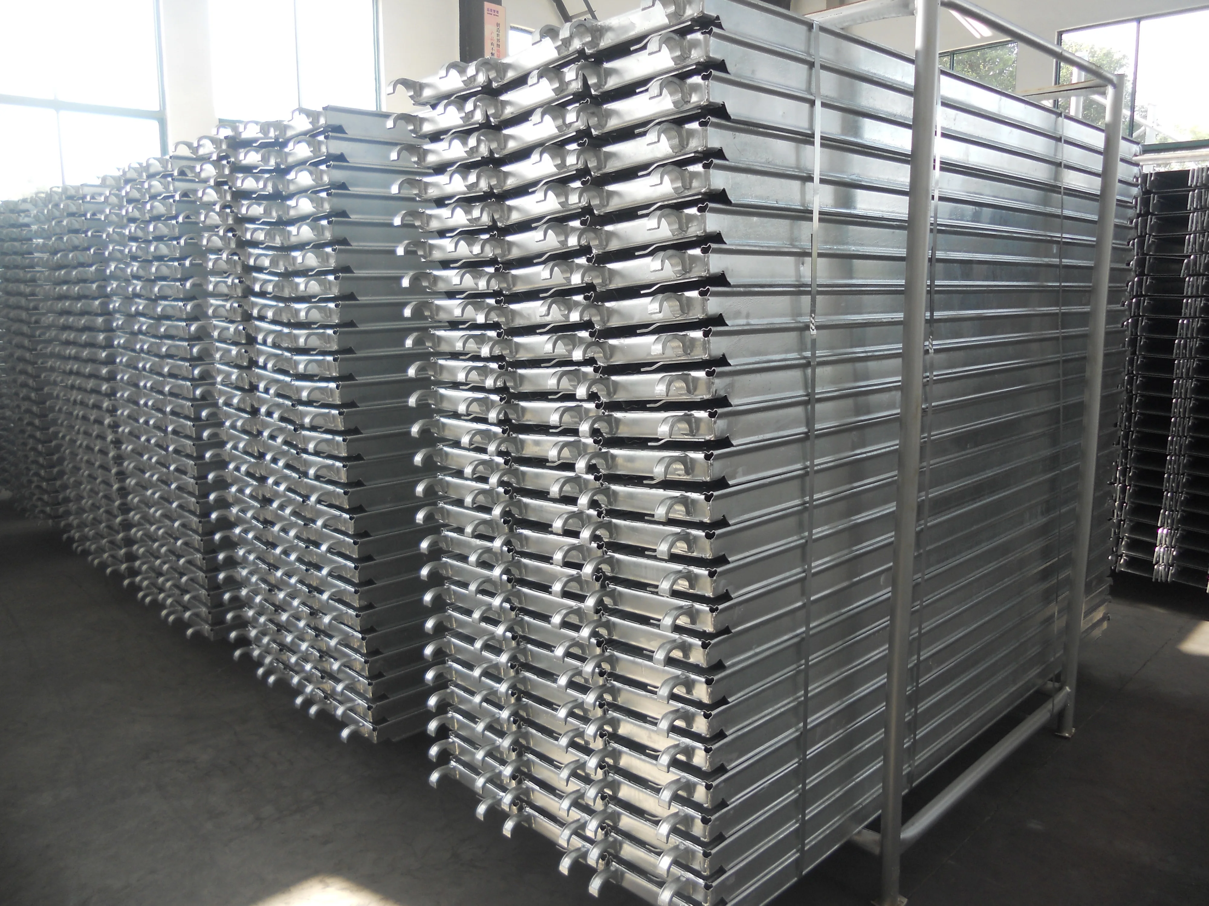 Aluminum Scaffold Planks with Trapdoor Plywood - Stable & Durable