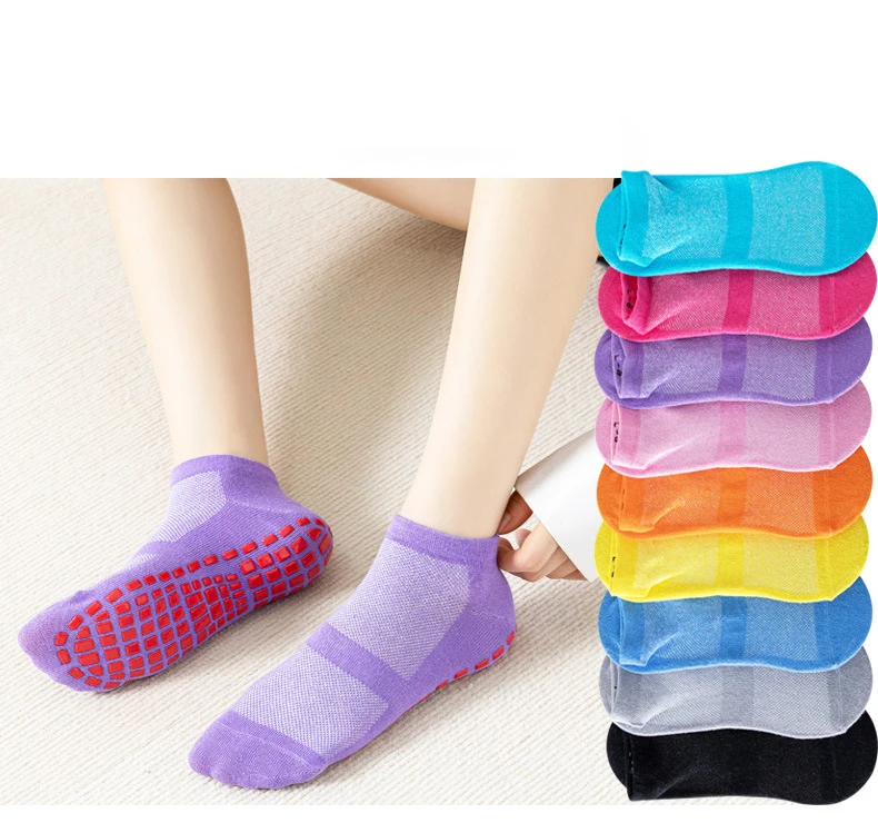 Anti-slip Trampoline Park Socks Solid Pattern for Indoor Playground ...