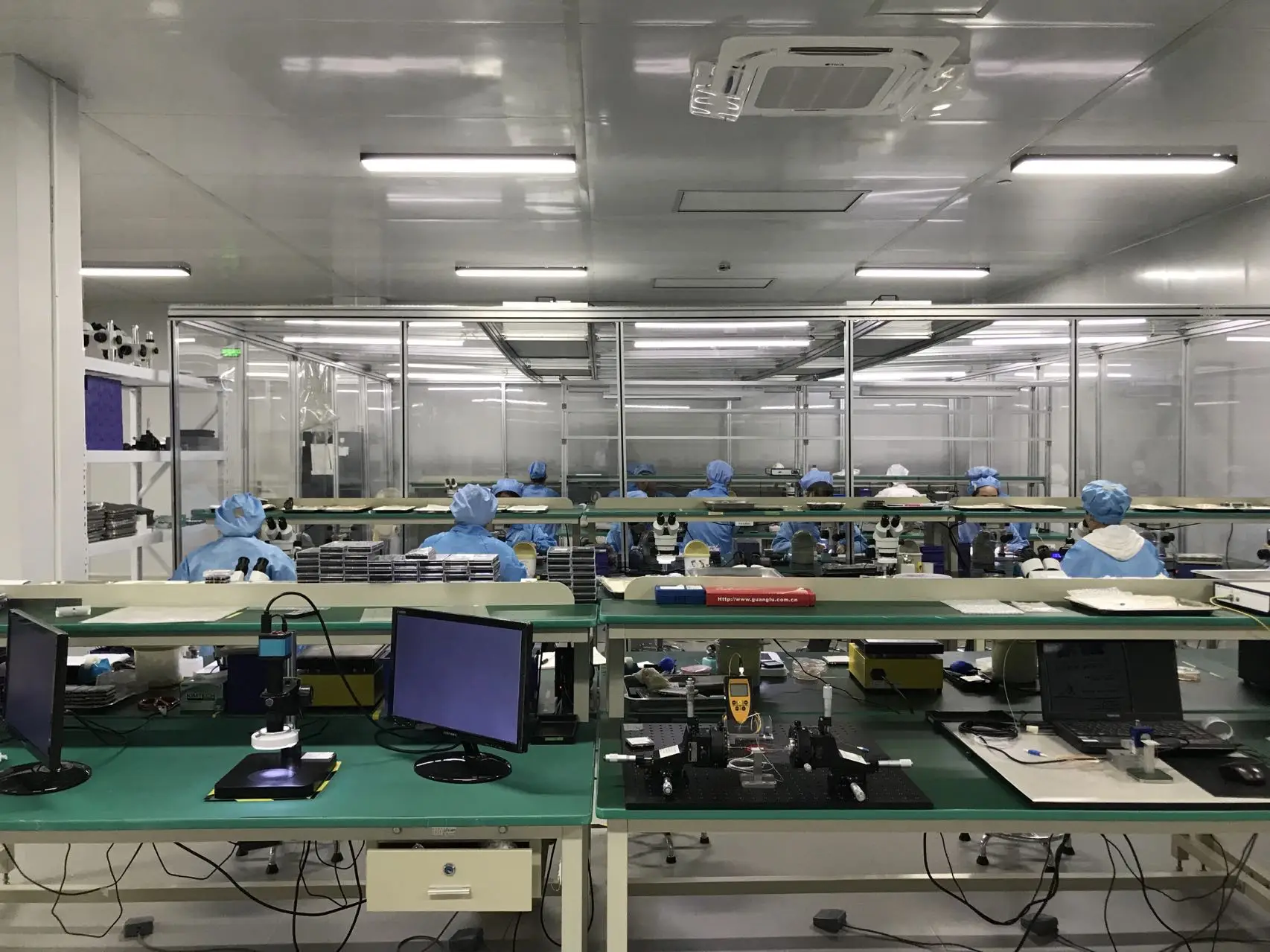 4ch 1.1 Pitch 13.5 Aoi Blue Band Eml Lan-wdm Tosa Block Mux Optical ...