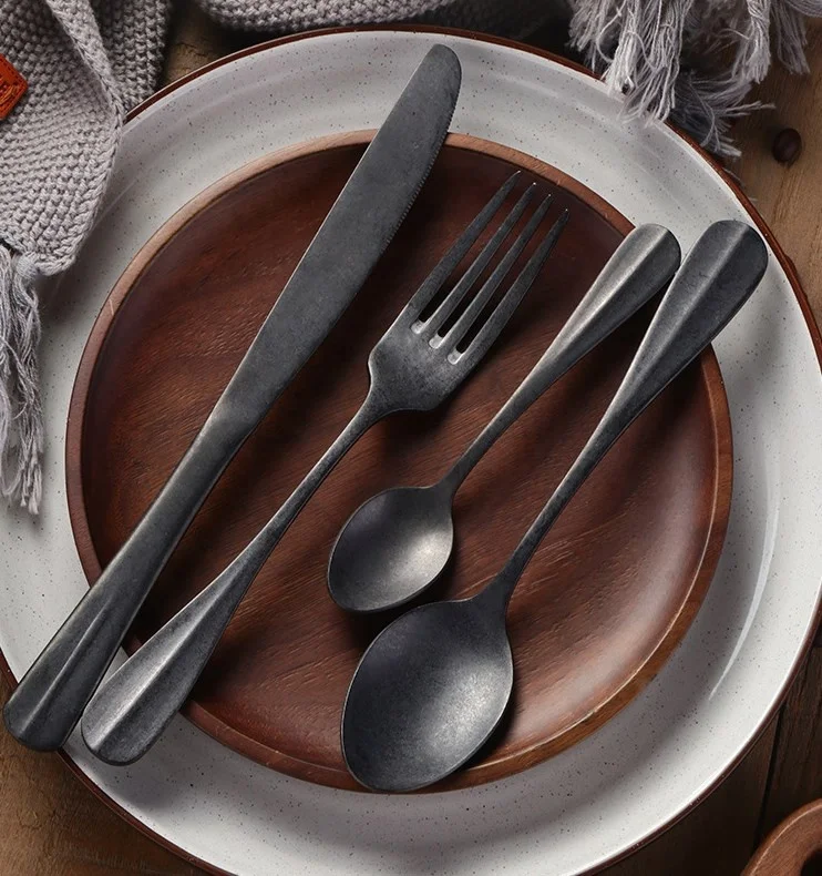 Matte Silver Stone Wash Cutlery - 30 Piece Set by Winjoy