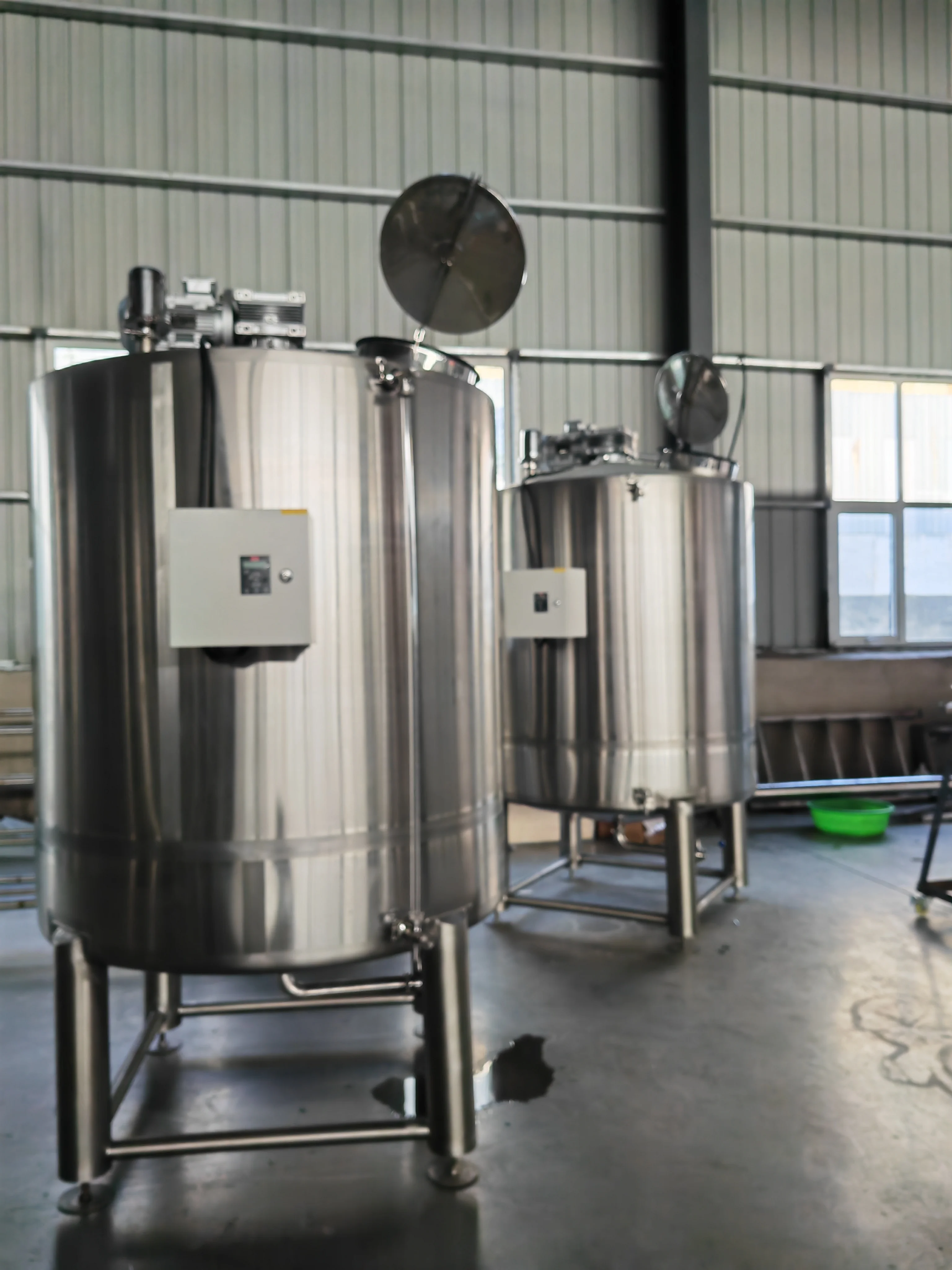 Stainless Steel Mixing Tanks with Agitators - High Productivity