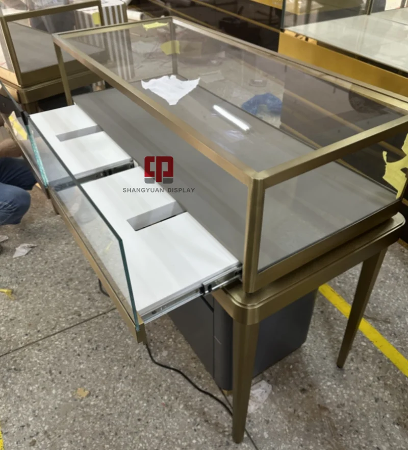 Modern Jewelry Display Cabinet Luxury Metal Luminous Font Signage ...