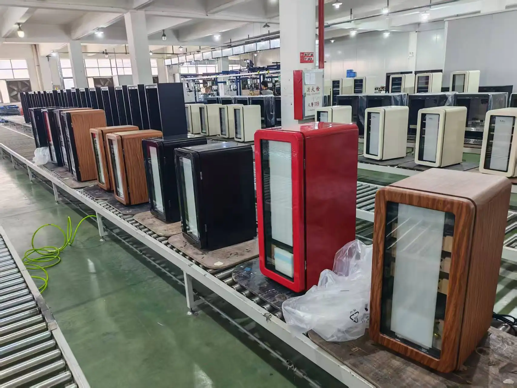80L Custom Shelves Yohtron Cigar Cooling Thermostatical Humidor Cabinet ...
