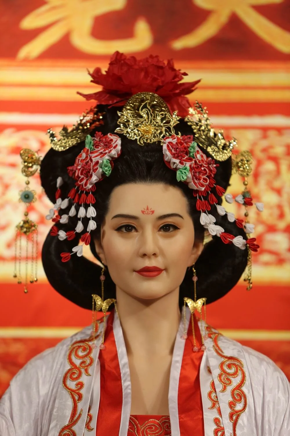 Ancient Beauty Lifelize Wax Figure - Handmade Resin Sculpture