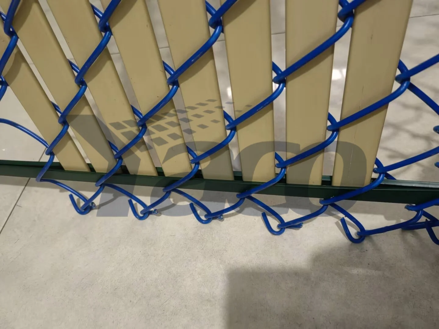 Customized Privacy Chain Link Fence Garden Green White Plastic Slat For Fence - Buy Fence Slats ...