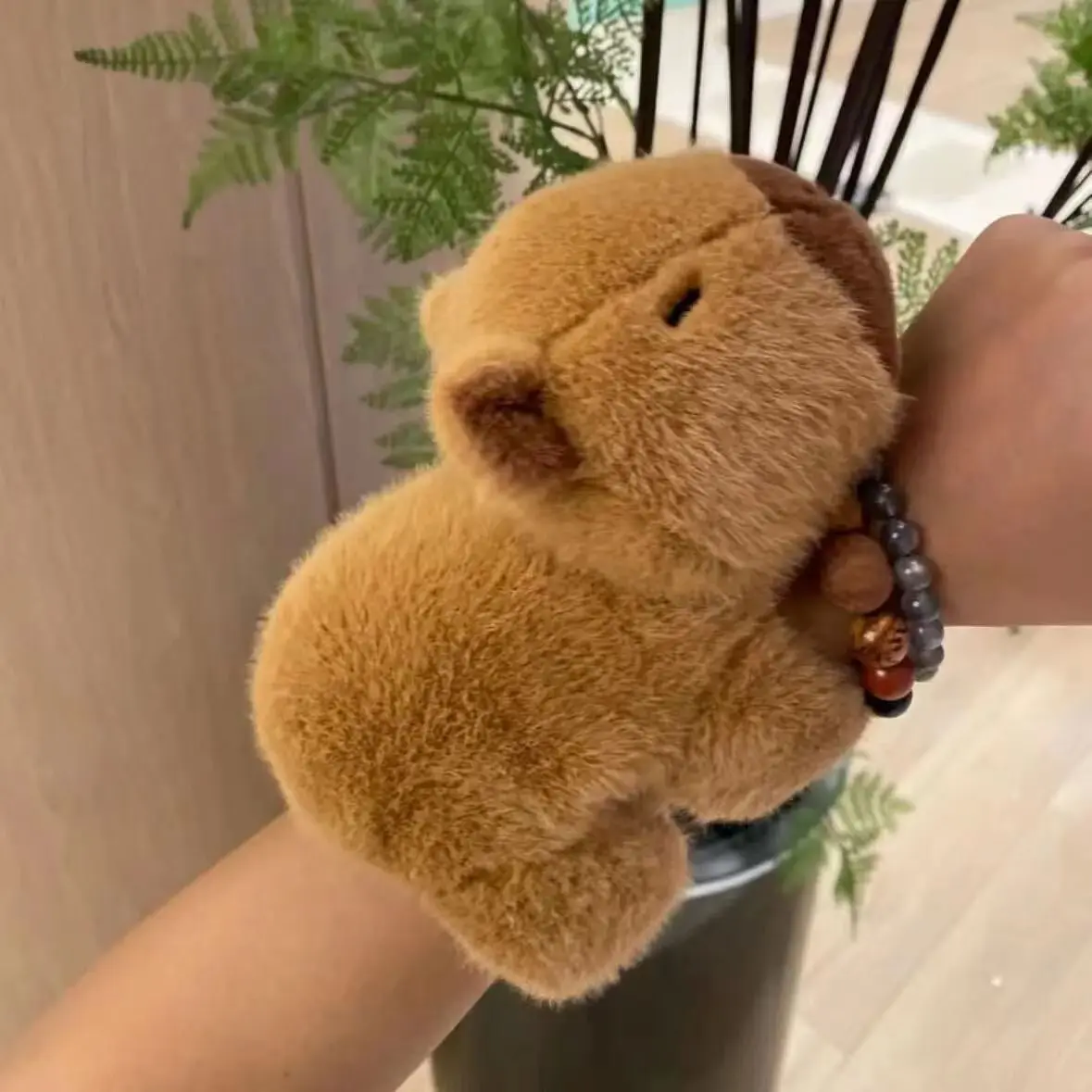 Capybara Clap Circle Toys - Fun Plush Wristbands for Kids