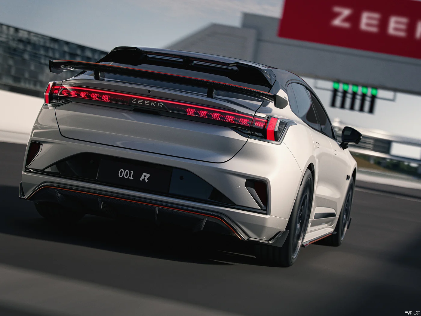 Hunting Suit Supercar Zeekr 001fr Geely New Electric Car High Performance 2.02s 1300ps 1280n M ...