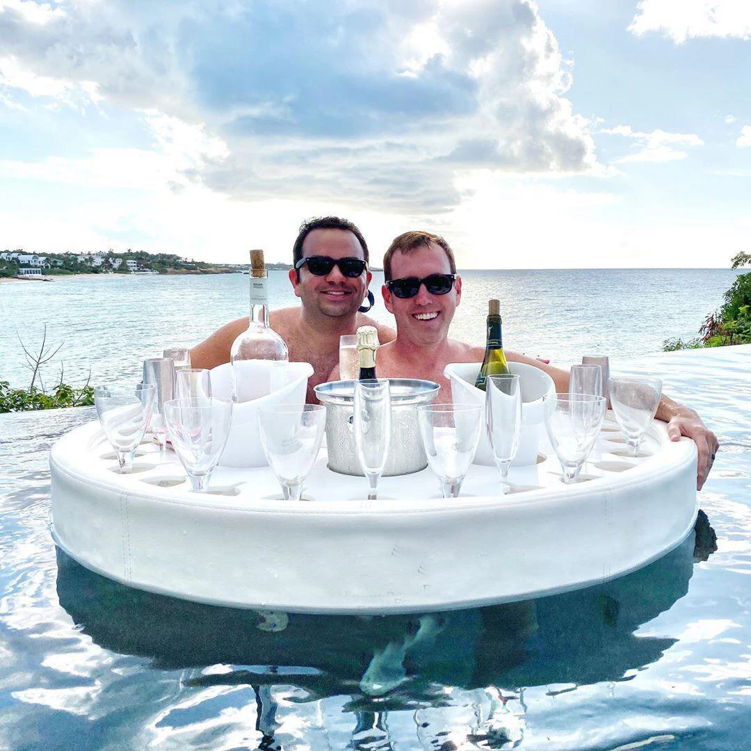 Floating Beer Bar Modern Floating Bar In Swimming Pool - Buy Floating ...