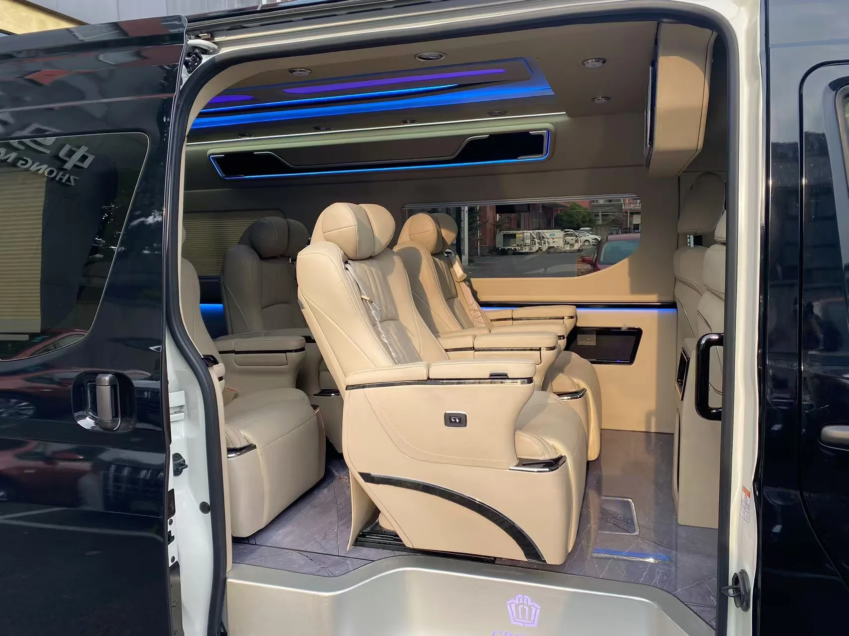 Alibaba.com: Toyota Hiace Luxury Auto Tuning Part Car Seat and Ceiling ...