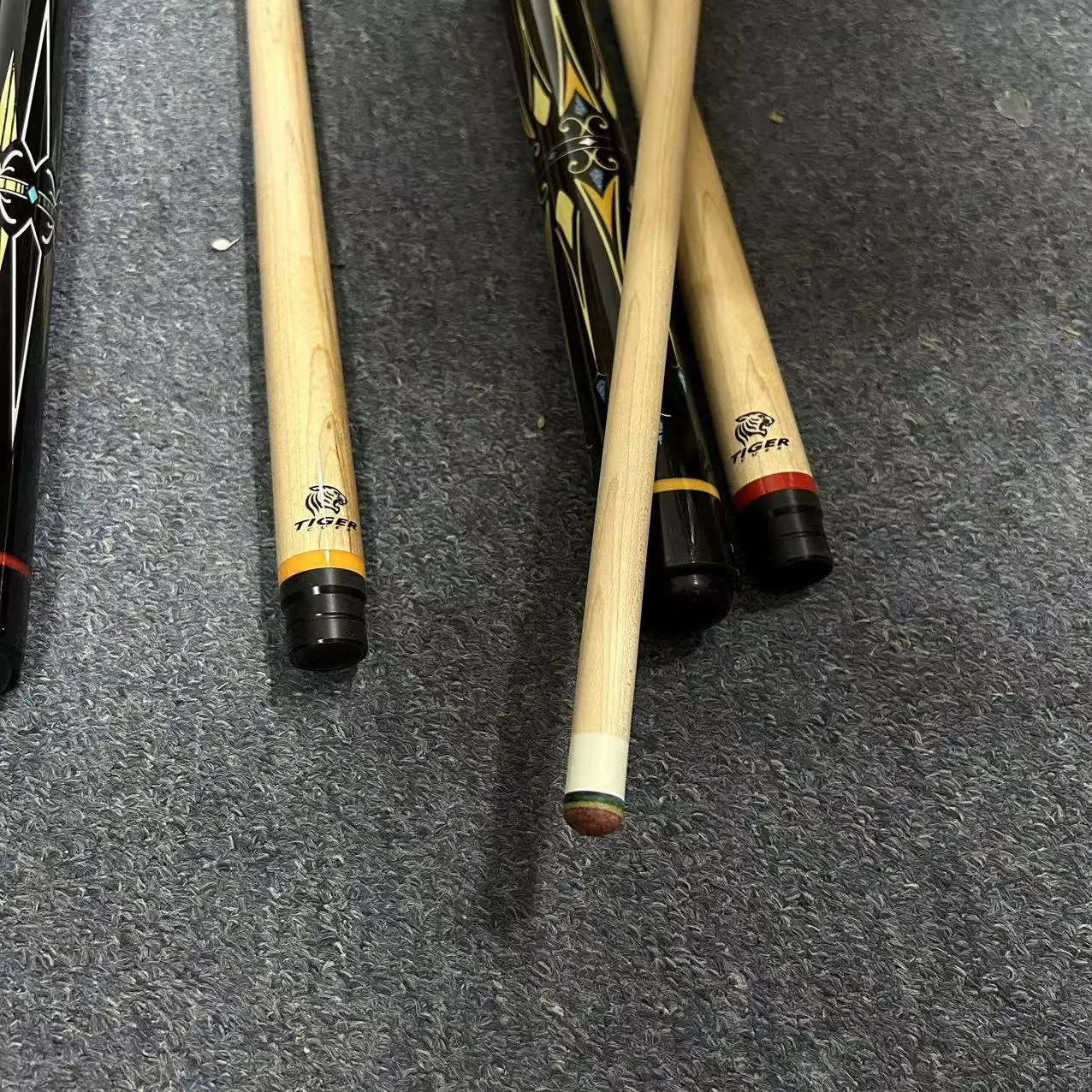 Shop Our New Arrival High Quality TIGER 13mm Billiard Pool Cue Stick