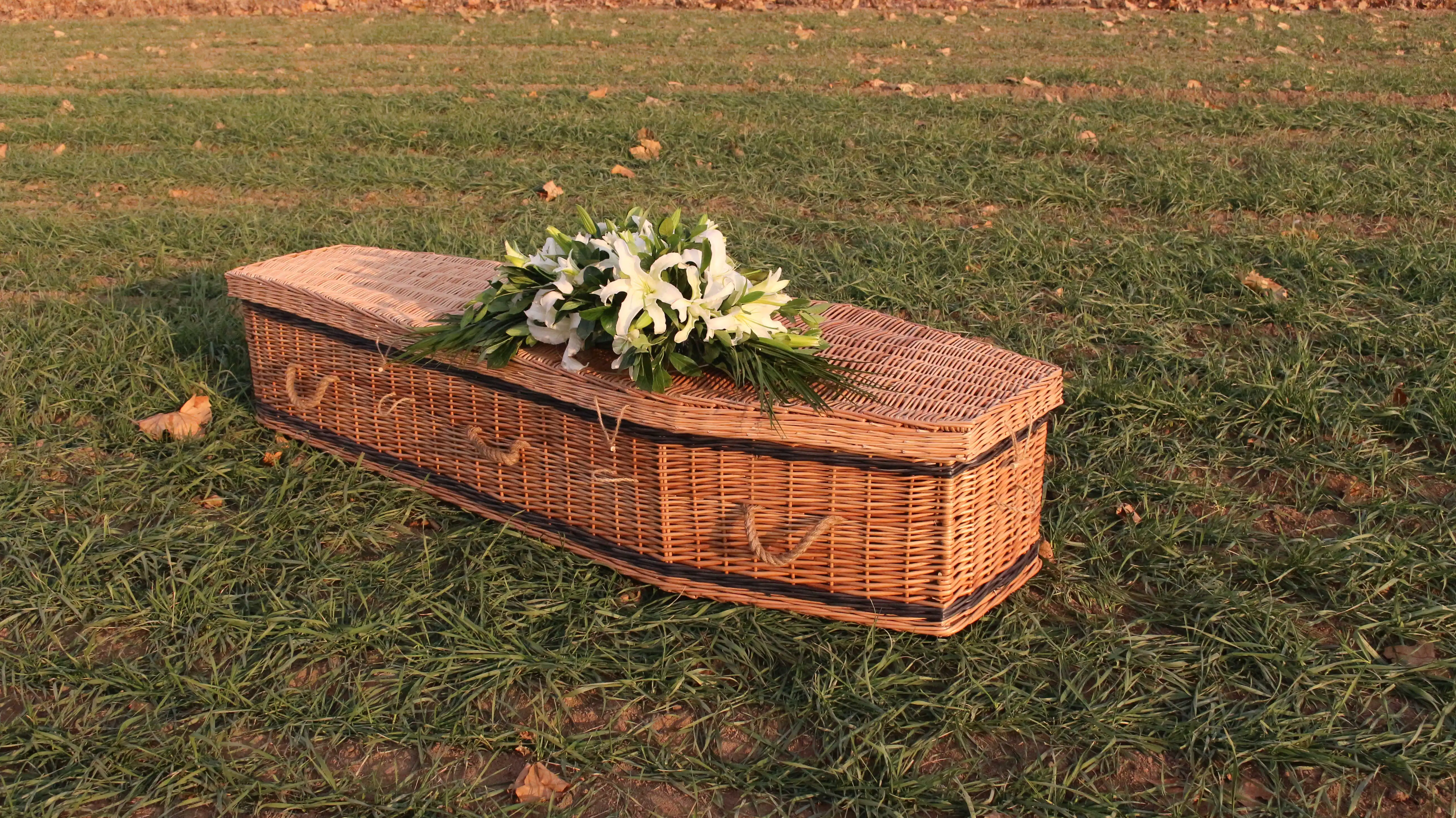 Green Funeral Casket Biodegradable Basket Funeral Caskets Coffin - Buy ...