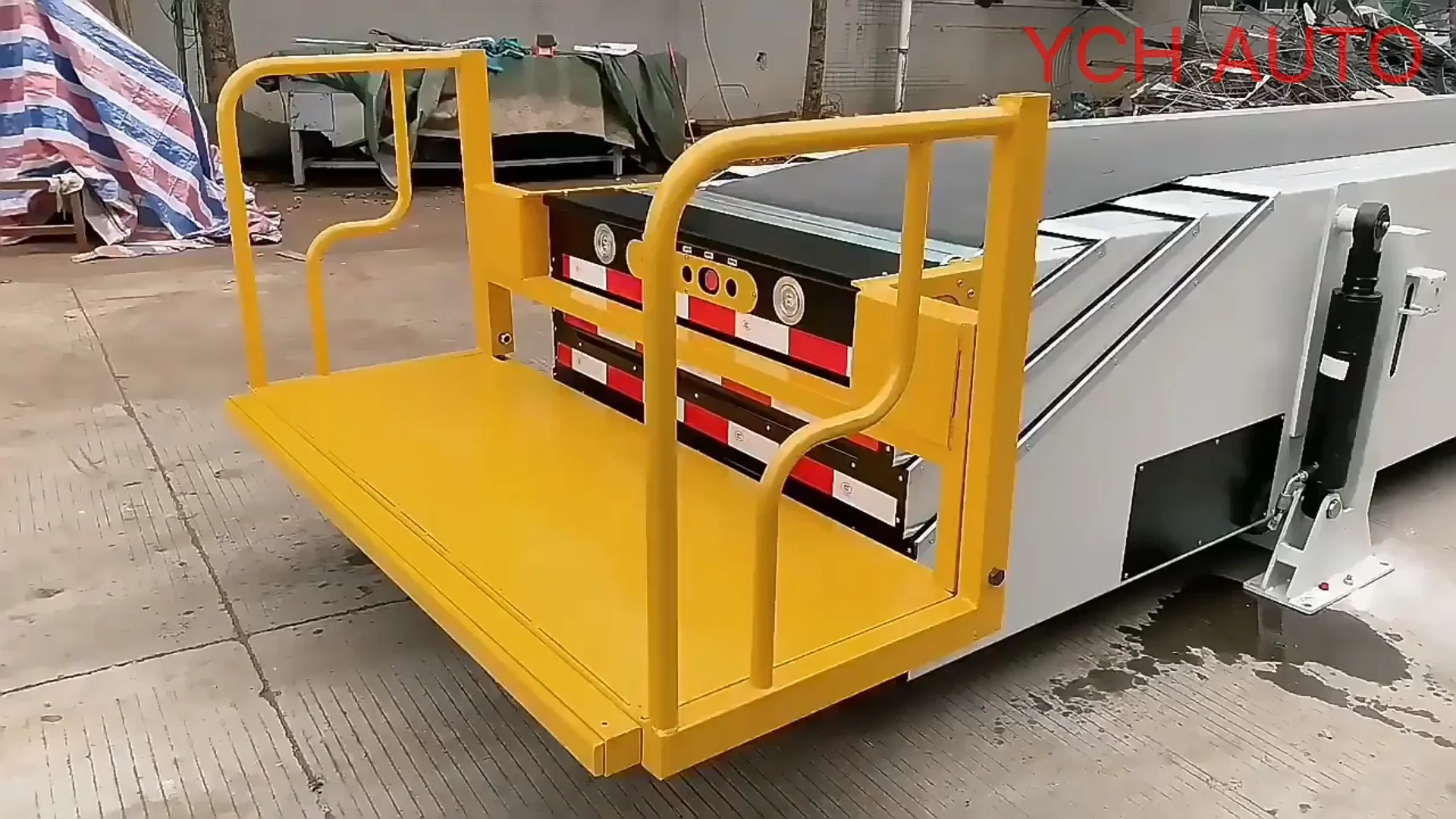 Container Loading System Manned Platform Retractable Belt Conveyor ...