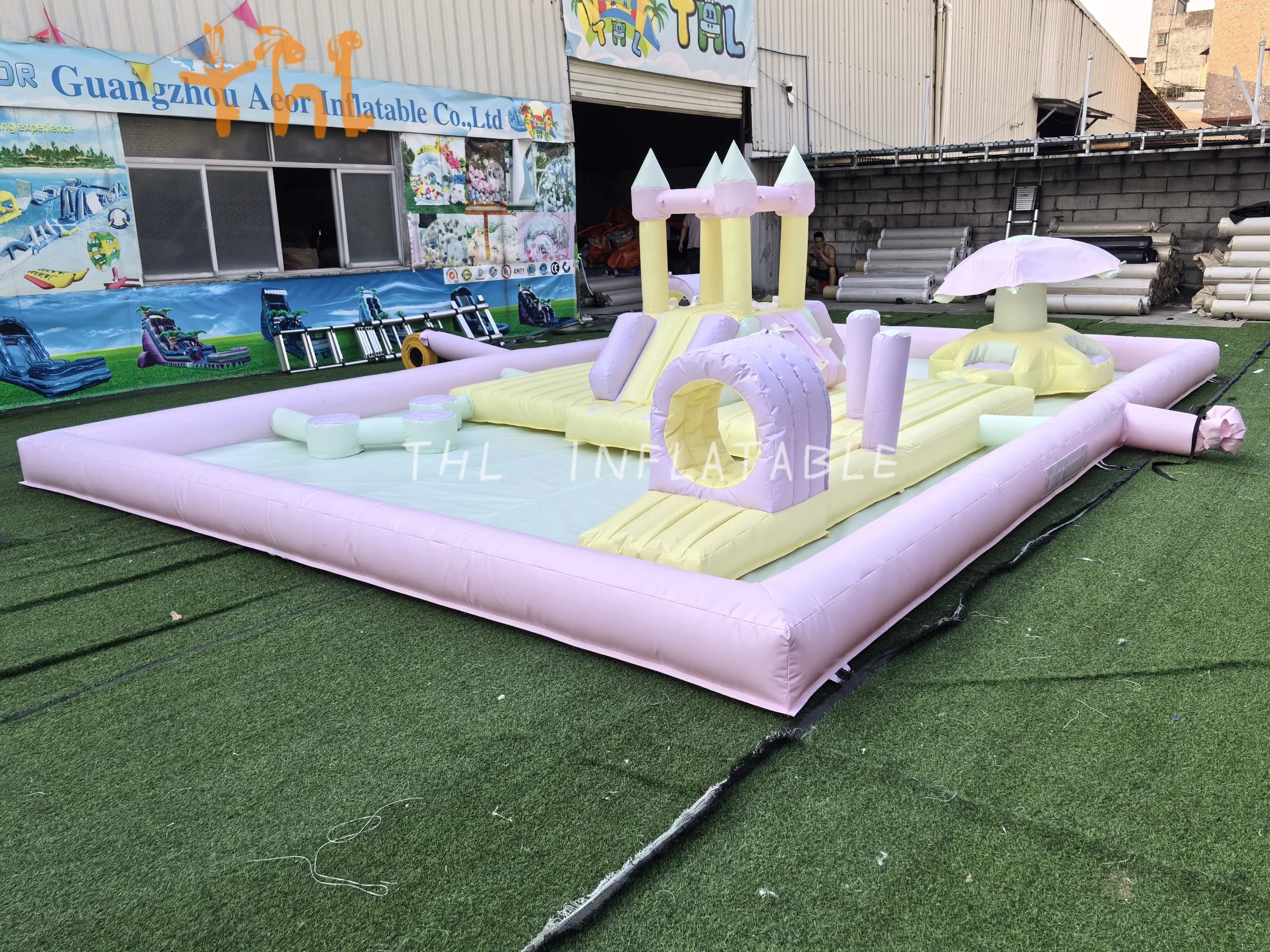 Outdoor Play Pvc White Obstacle Course Inflatable Pastel Bounce House ...