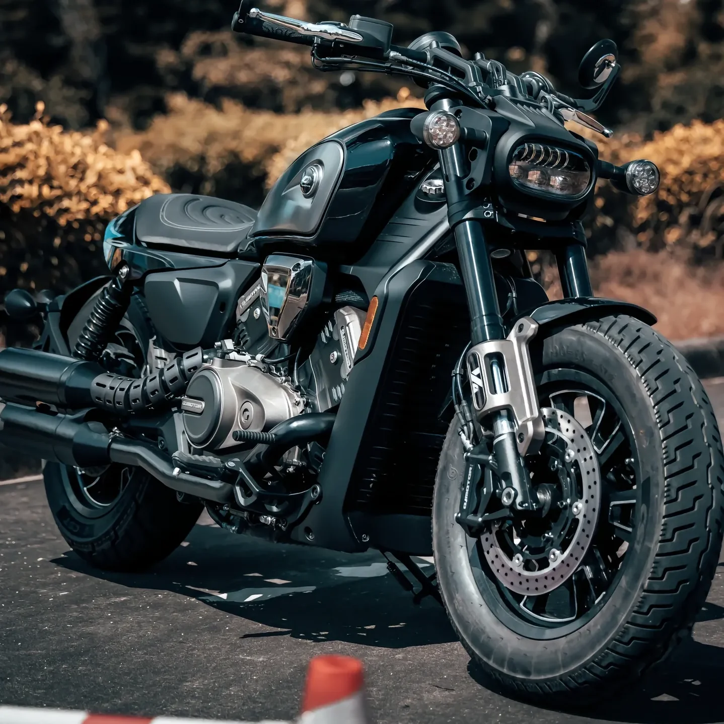 High-quality high-performance QJMotor 2 Wheel Vehicle SRV 600 ABS Urban ...