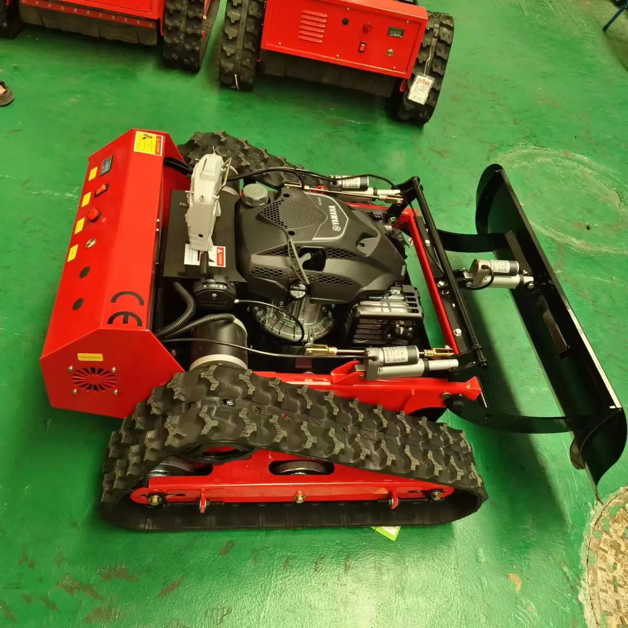 RC Lawn Mower HT550 - Efficient Remote Control Mowing